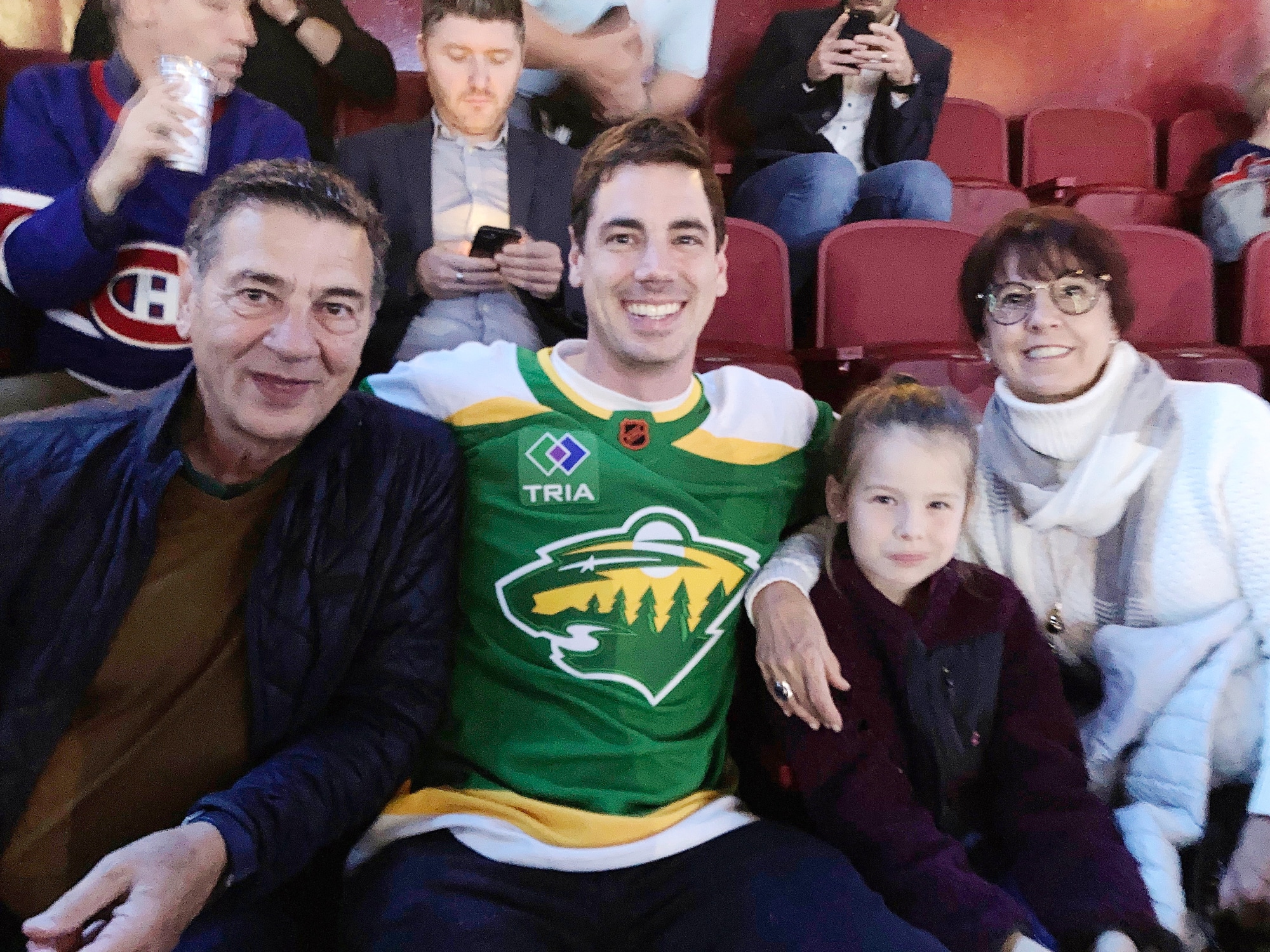 Le clan Fleury a envahi le Centre Bell pour le match du Wild contre le ...