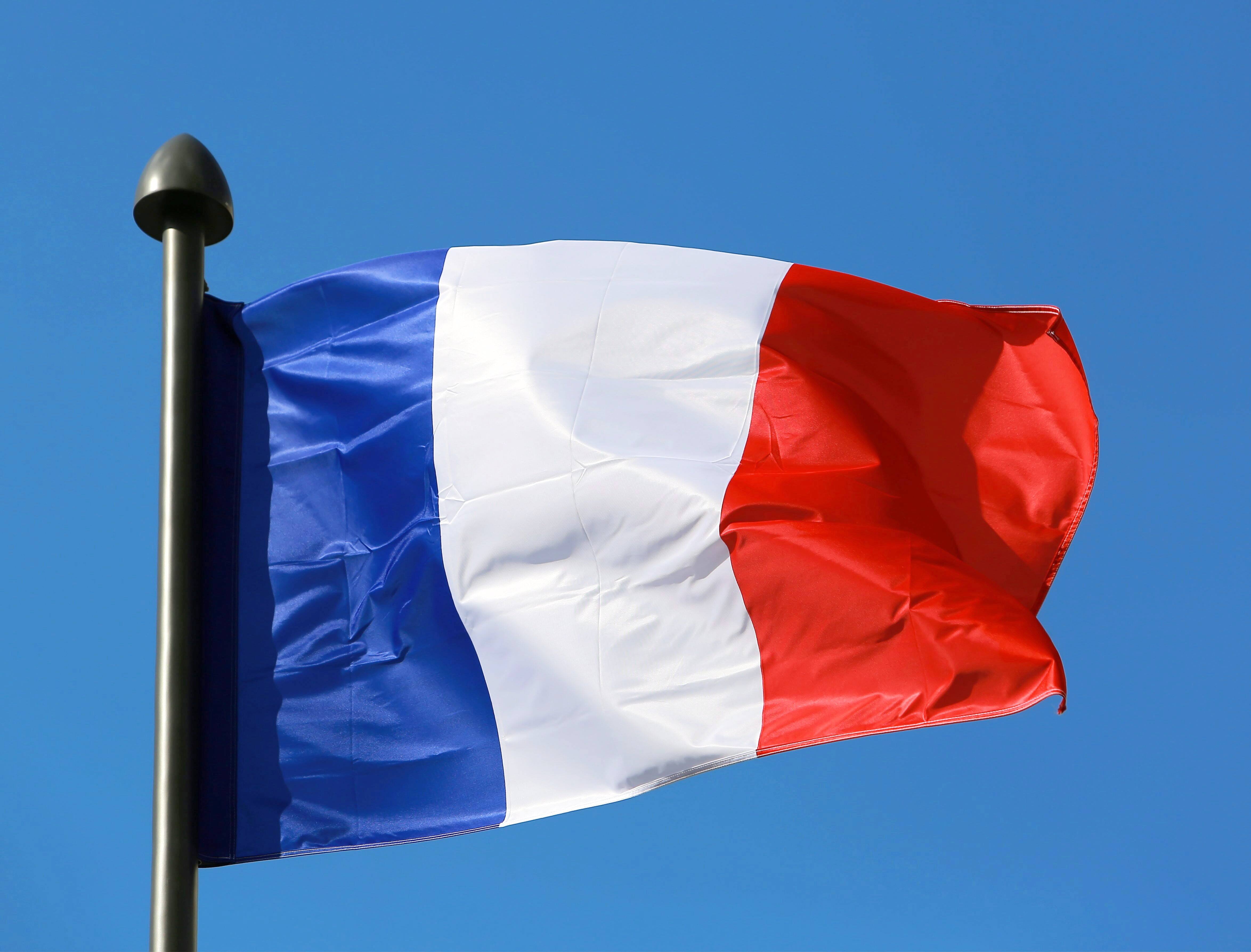France: l'Assemblée nationale abolit le «devoir conjugal» | JDQ