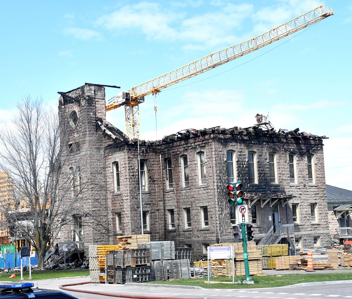La justice reprend son cours après l’incendie du palais de justice de ...