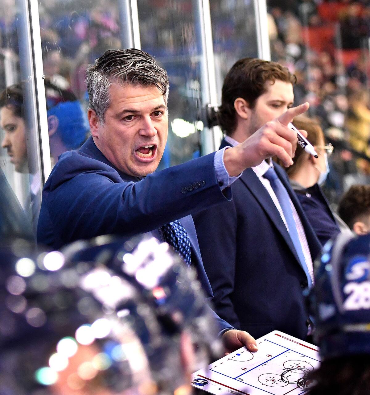 LHJMQ : Yanick Jean devient l’entraîneur le plus victorieux de l ...