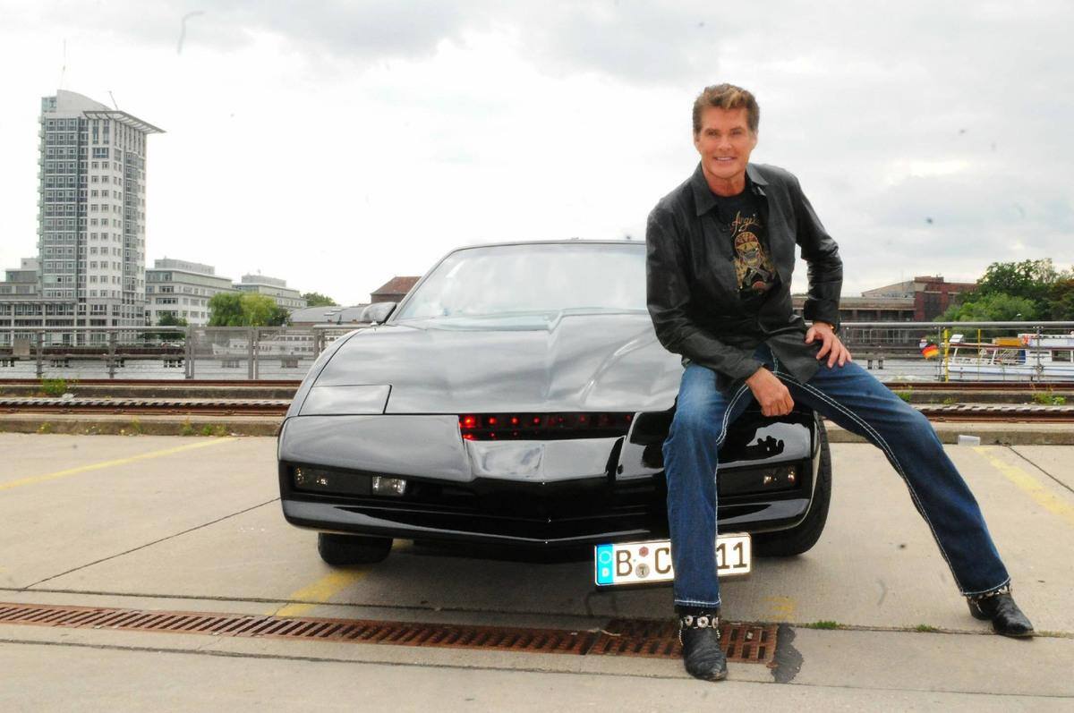 David Hasselhoff met la voiture de «K2000» aux enchères | JDM