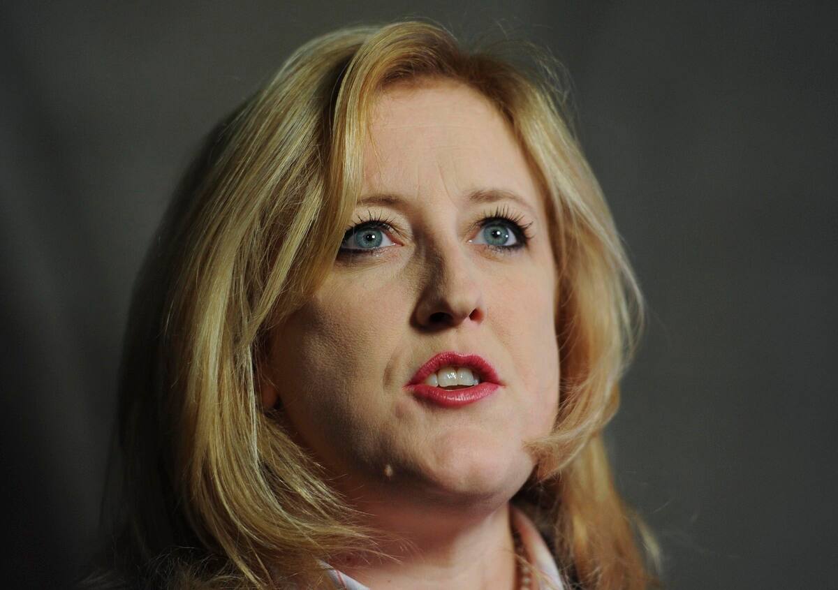 Lisa Raitt repêchée par la Banque CIBC | TVA Nouvelles