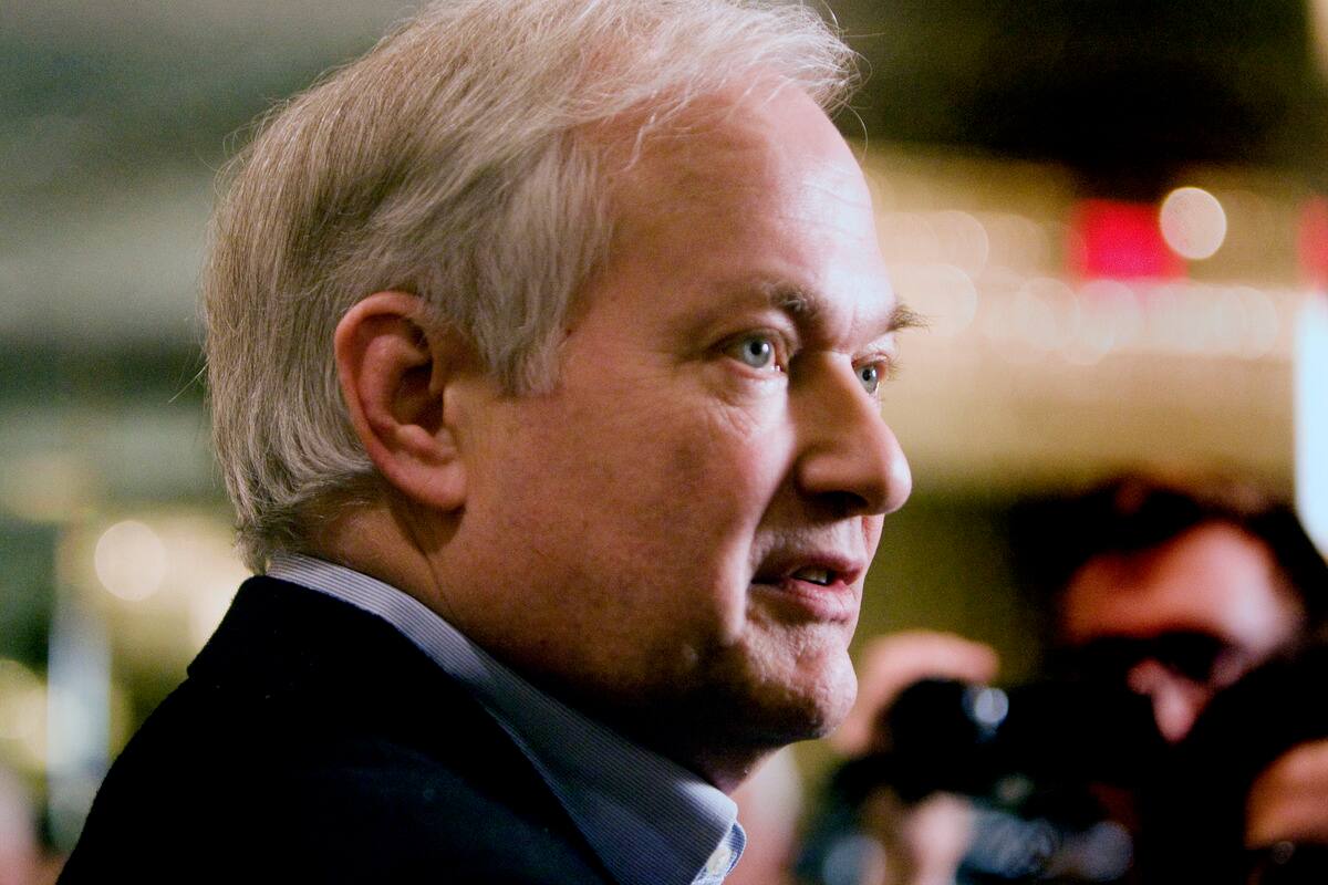 Donald Fehr ne quittera pas son poste | JDQ
