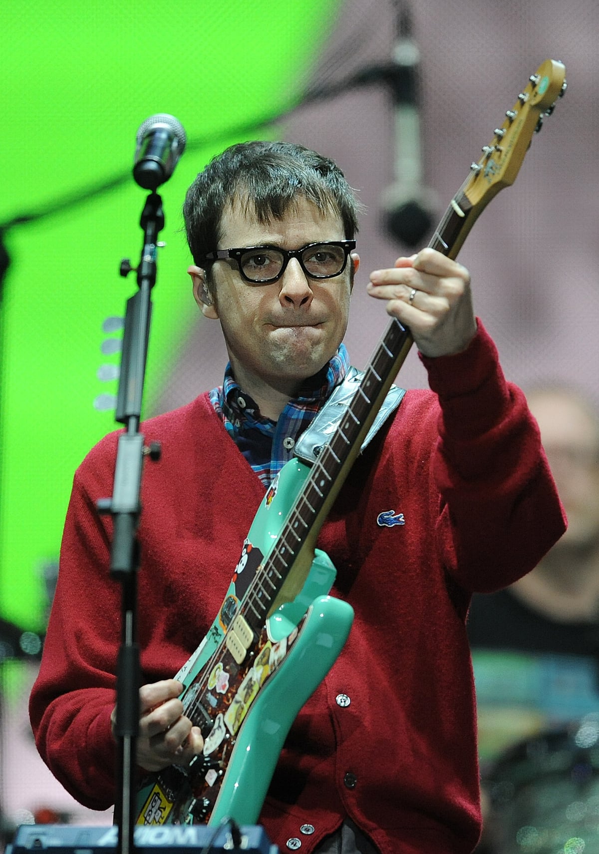 Weezer au Festival d’été: la nostalgie des années 1990 en force sur les ...