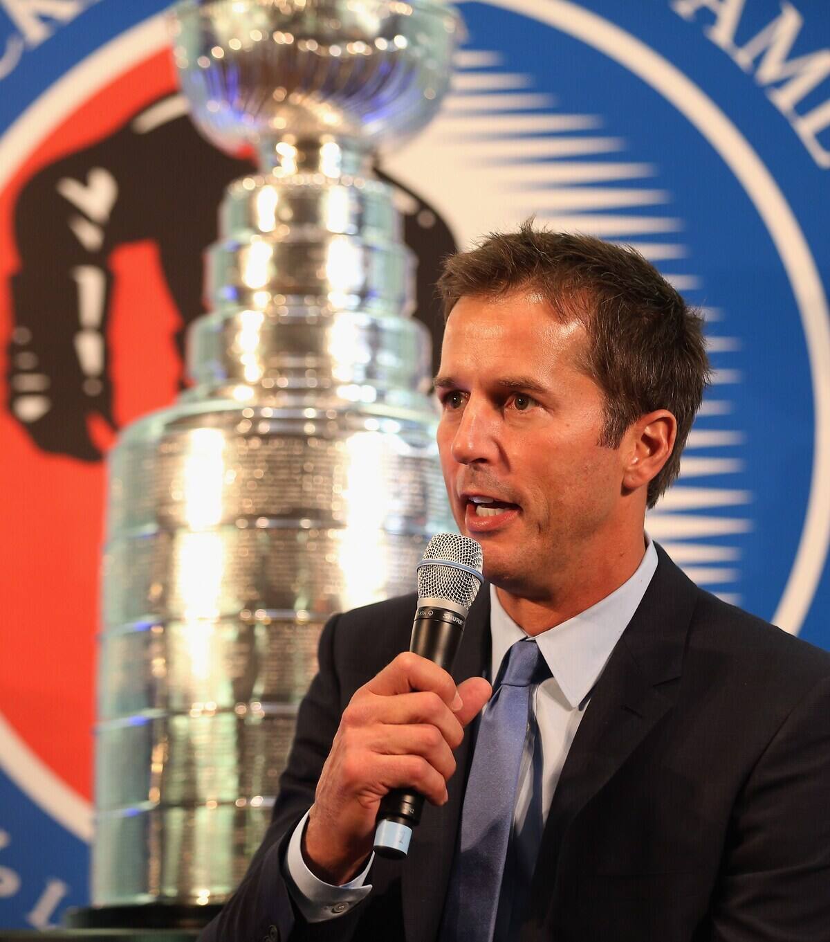 Mike Modano aura sa statue à Dallas | Le Journal de Montréal