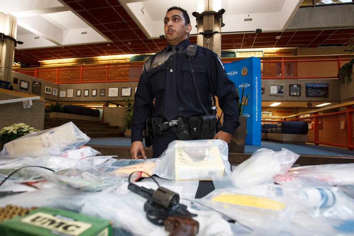 Les trafiquants de drogue tentent aussi de traverser la crise | TVA ...