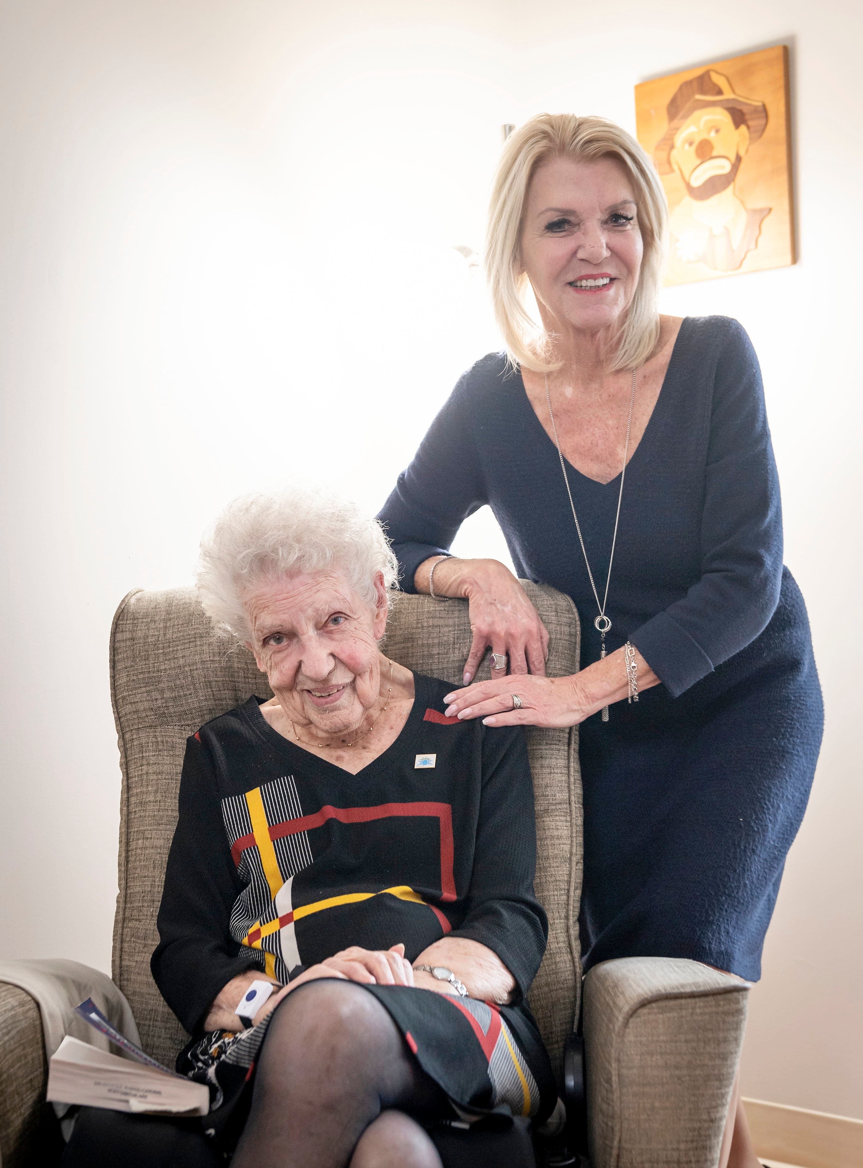 À presque 102 ans, cette aînée cuisine encore tous ses repas elle-même | JDM