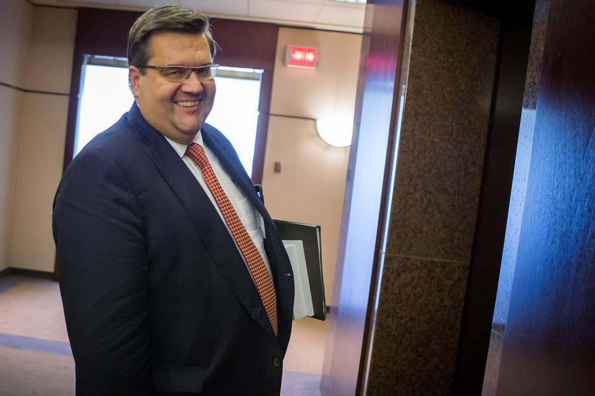 Coderre promet des pistes cyclables surélevées | 24 heures