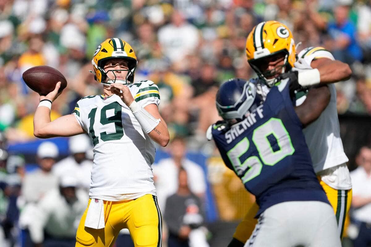Les Packers libèrent leur quart-arrière canadien | JDQ