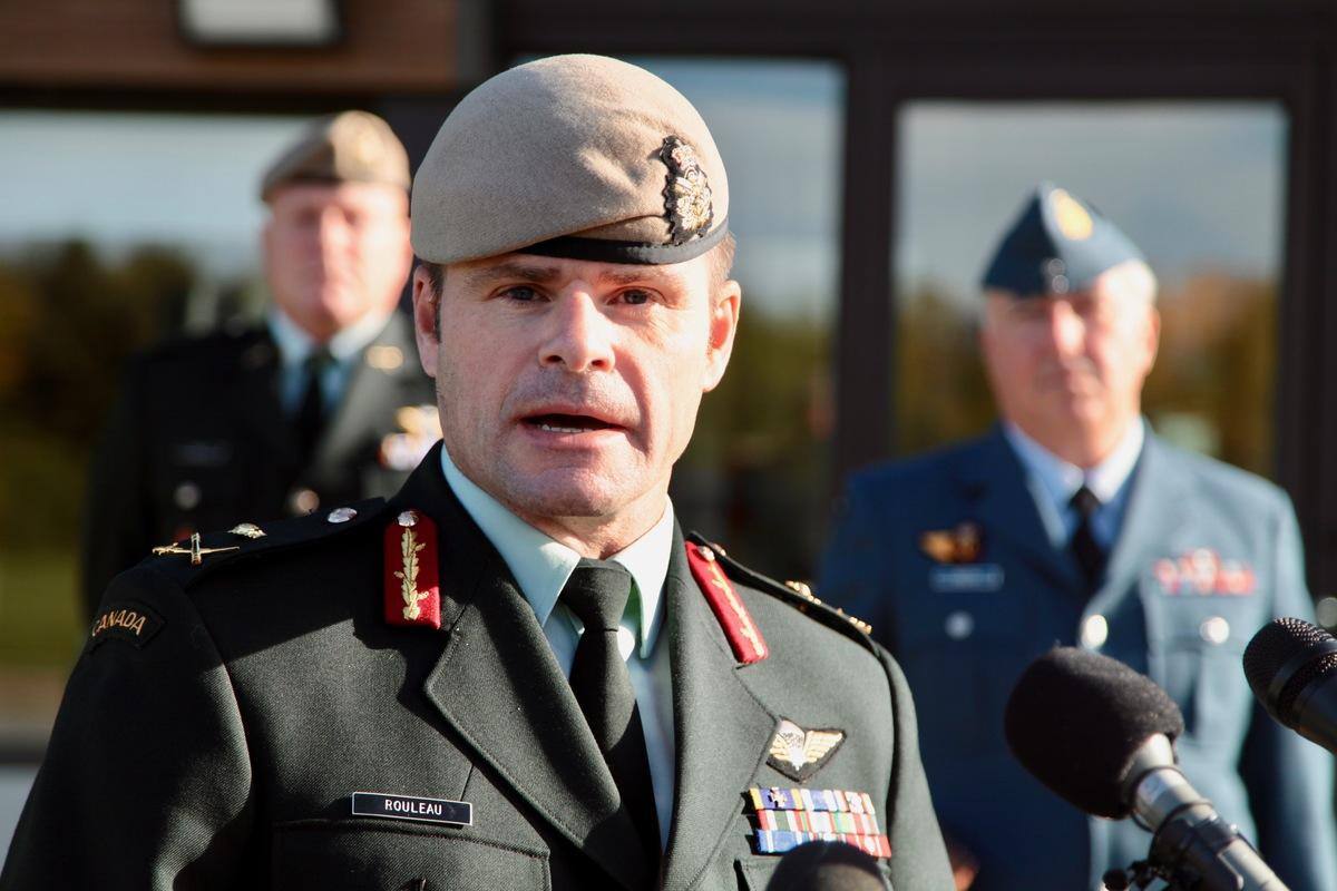 Partie de golf avec un ancien chef faisant l'objet d'une enquête: le ...