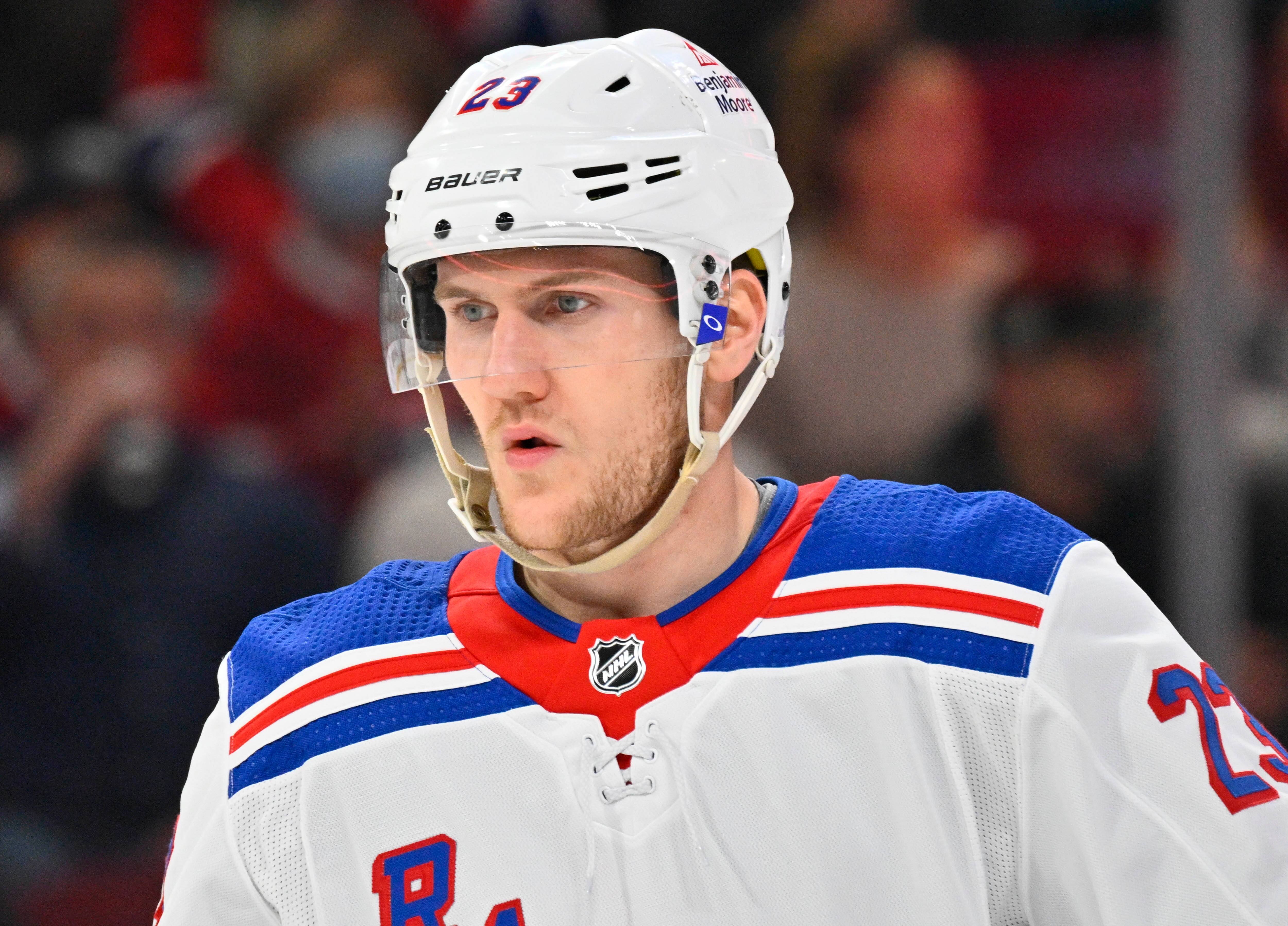 Adam Fox évasif sur son avenir à New York - TVA Sports