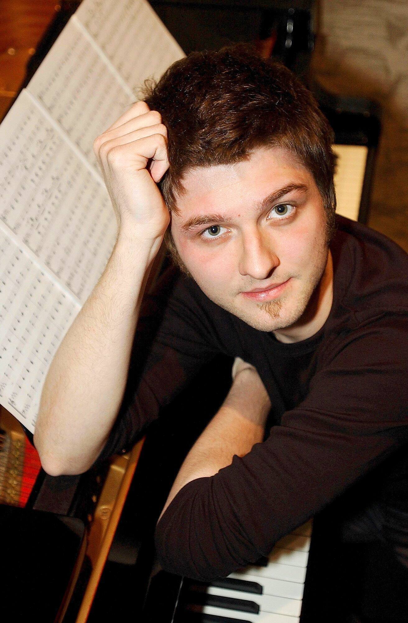 Pierre Lapointe en cinq photos souvenirs | JDM