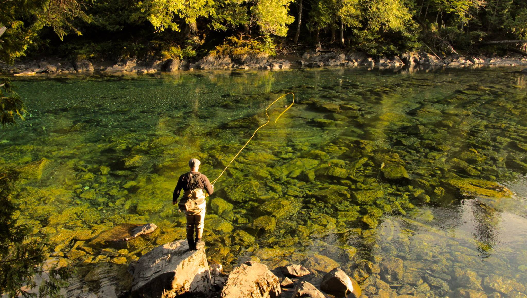 Les meilleurs endroits pour pêcher au Québec selon le passionné de ...