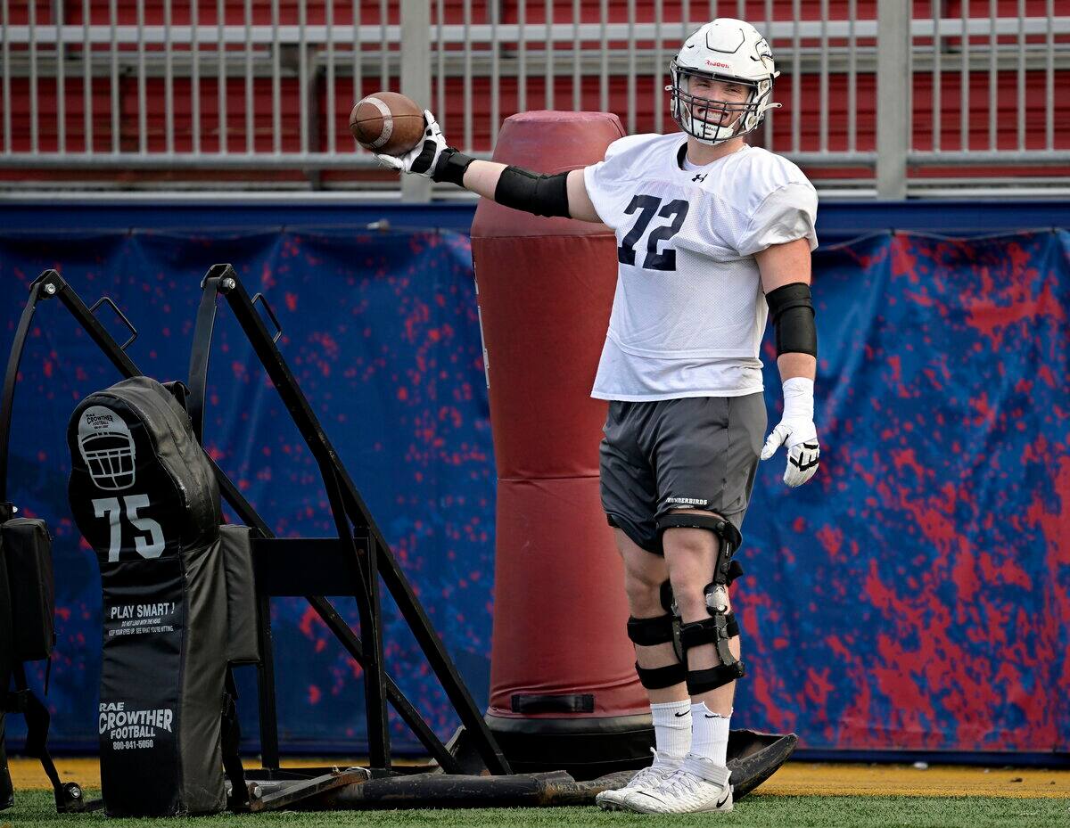 Theo Benedet, le projet franco-canadien des Bears de Chicago - TVA Sports