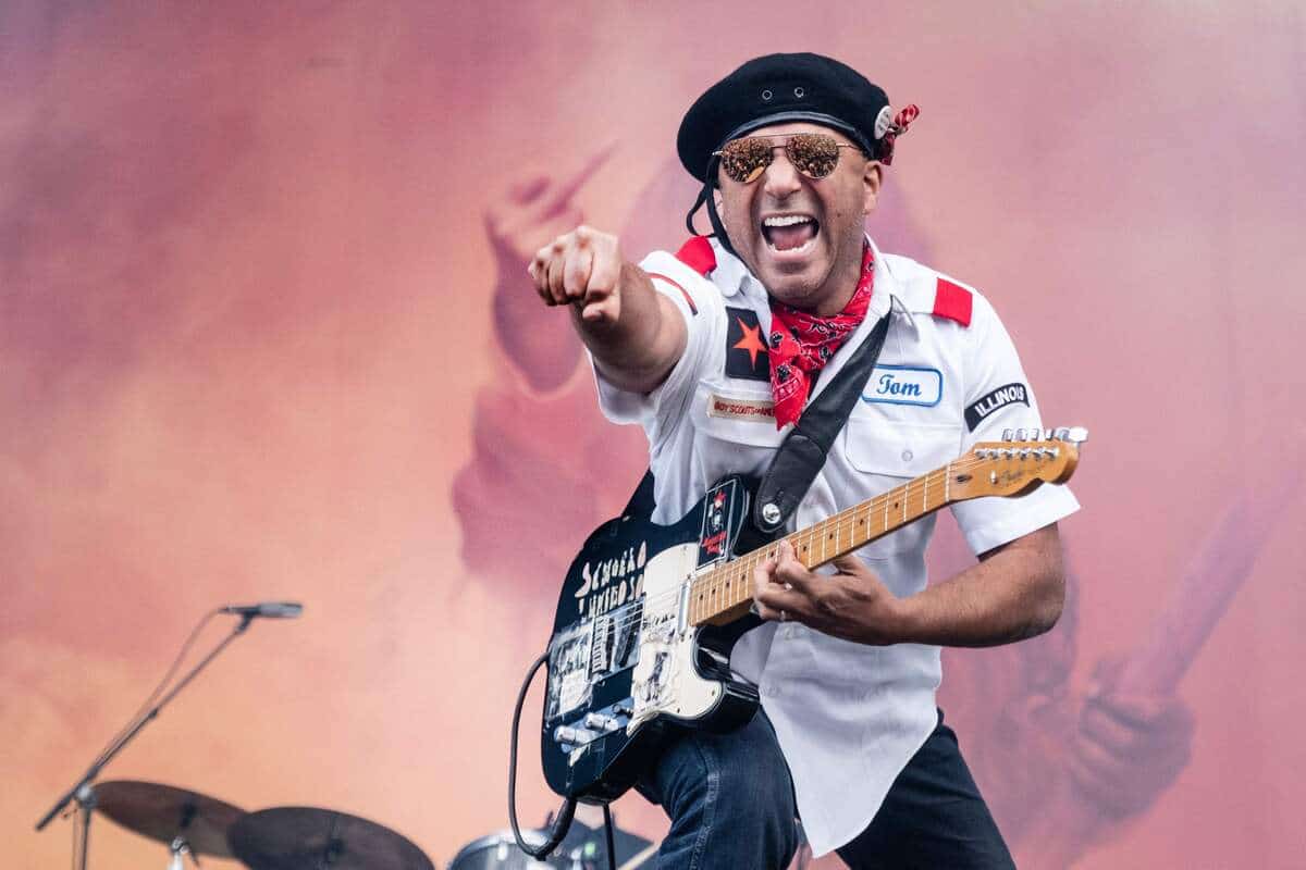 Tom Morello, guitariste virtuose de Rage Against the Machine, en ...