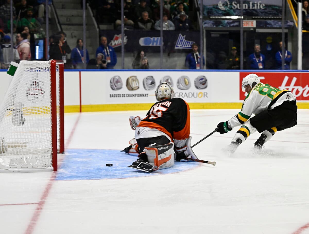 Les Knights remportent la Coupe Memorial: menés par le même feu que ...