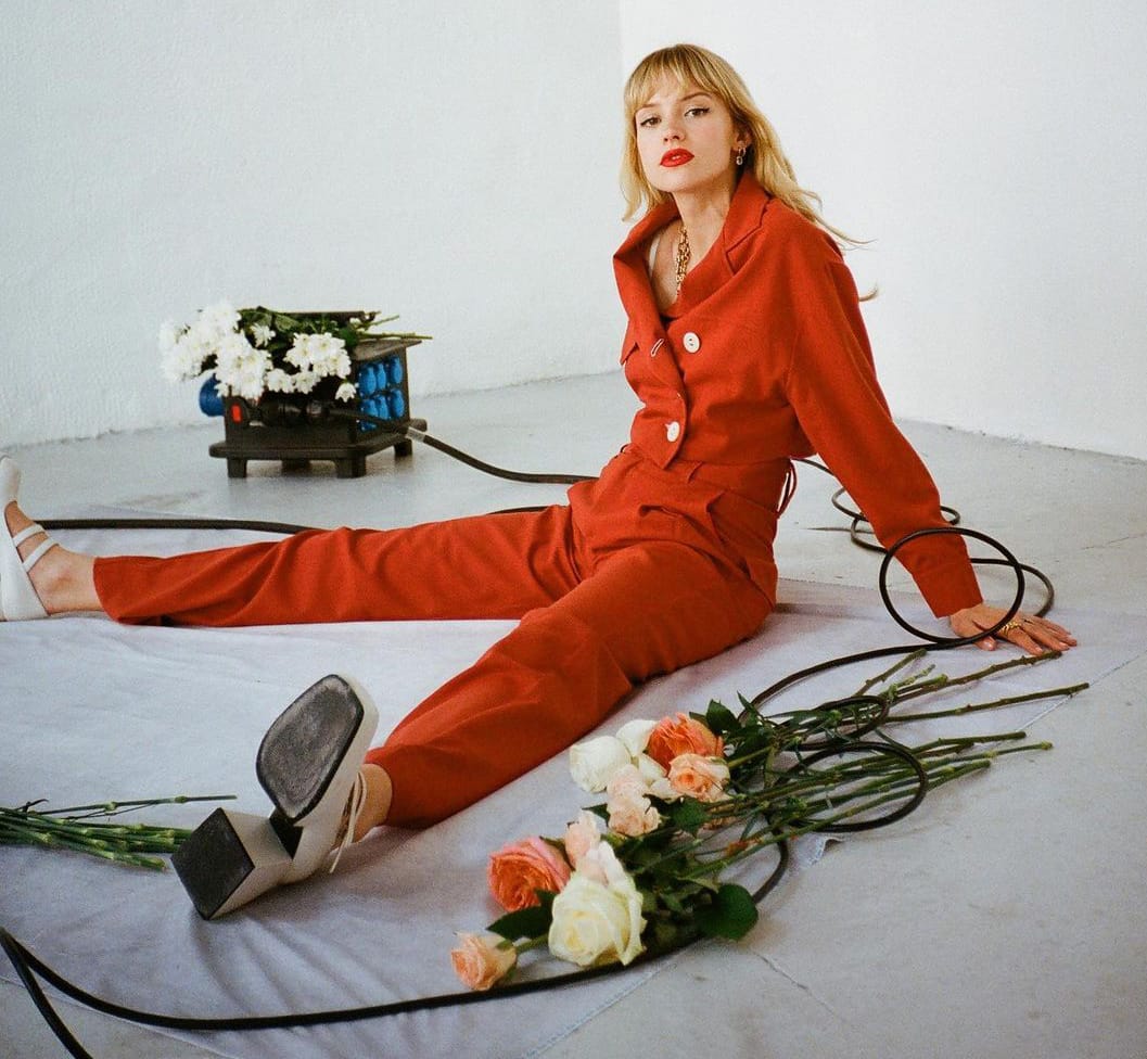 10 choses à absolument savoir sur Angèle | billie