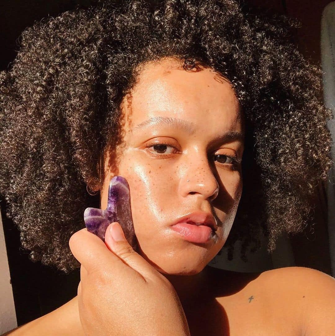 Qu’est-ce qu’un Gua Sha et comment cela changera votre routine beauté ...