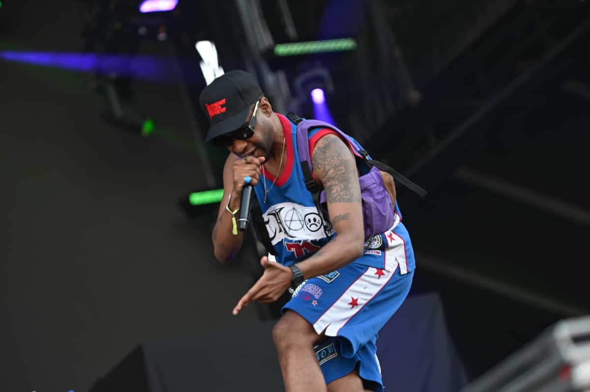 [EN IMAGES] Loud au FEQ: une grande fête du rap québécois | JDQ