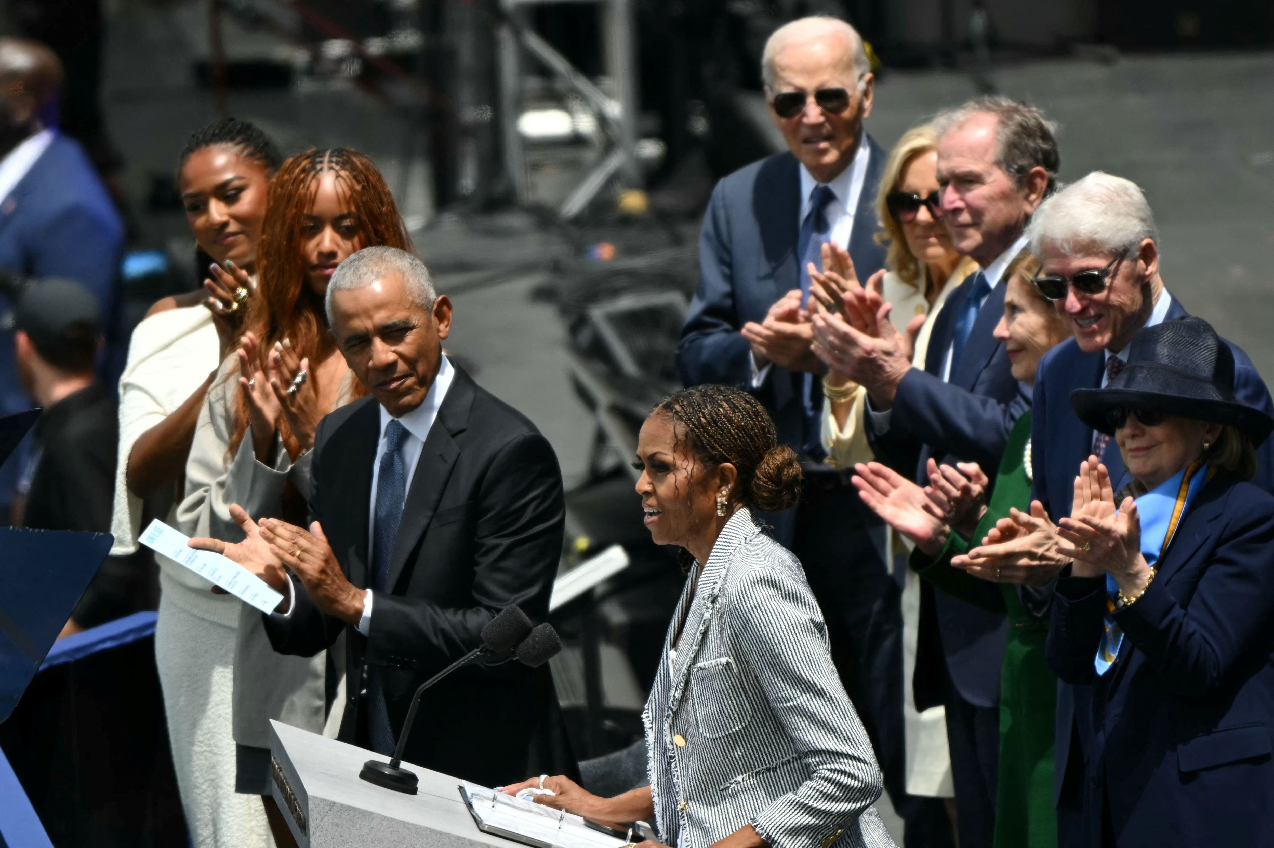 A Chicago, Obama entouré de trois anciens présidents pour l ...