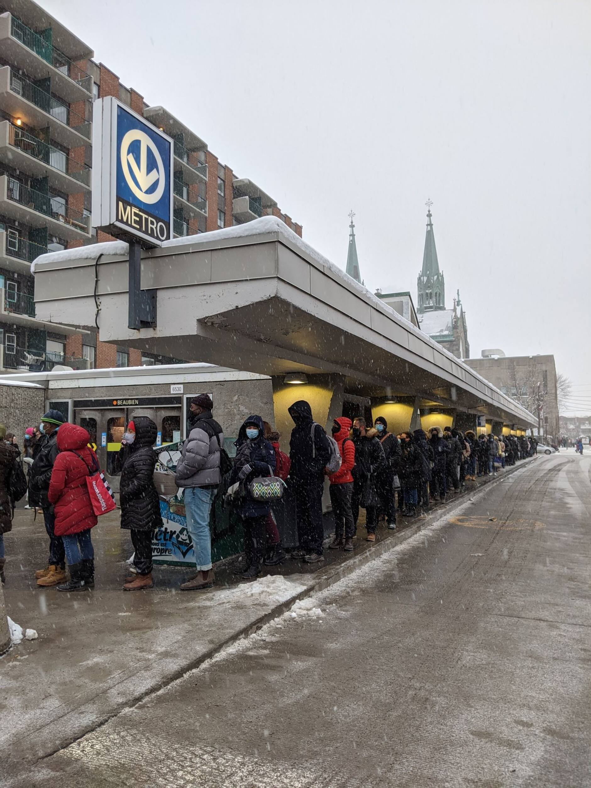 Métro : le service sur la ligne orange interrompu plusieurs heures | JDM