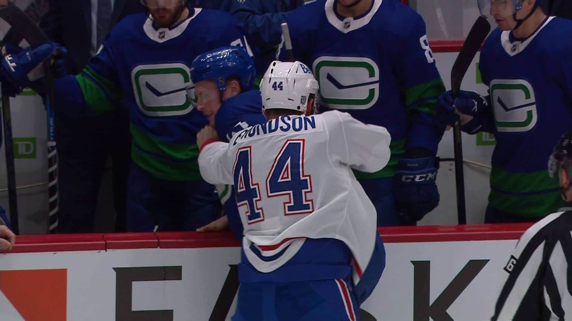 À VOIR: Joel Edmundson venge (violemment) Joel Armia - TVA Sports