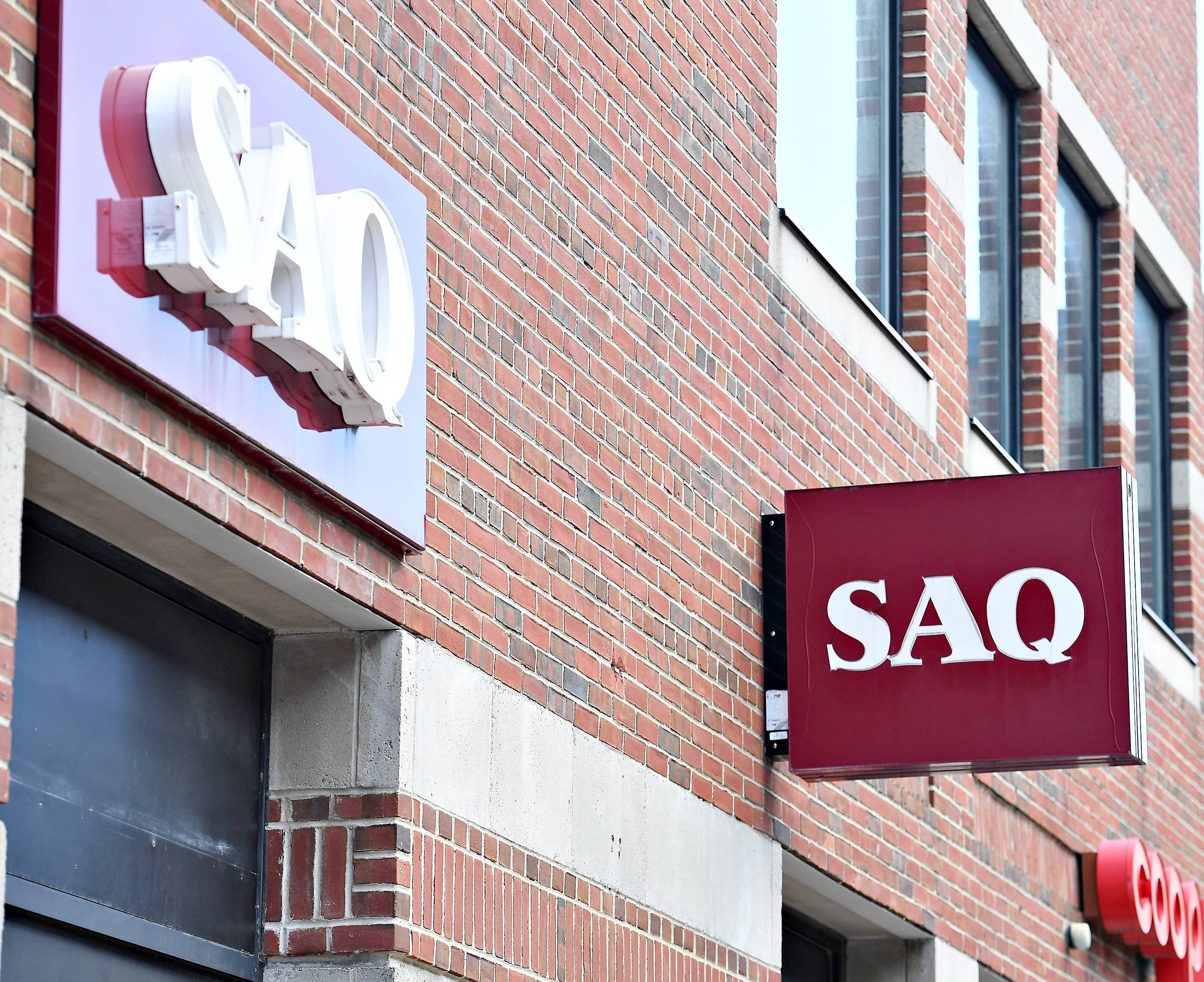 Publicité d’alcool auprès des jeunes: «La SAQ se déresponsabilise ...