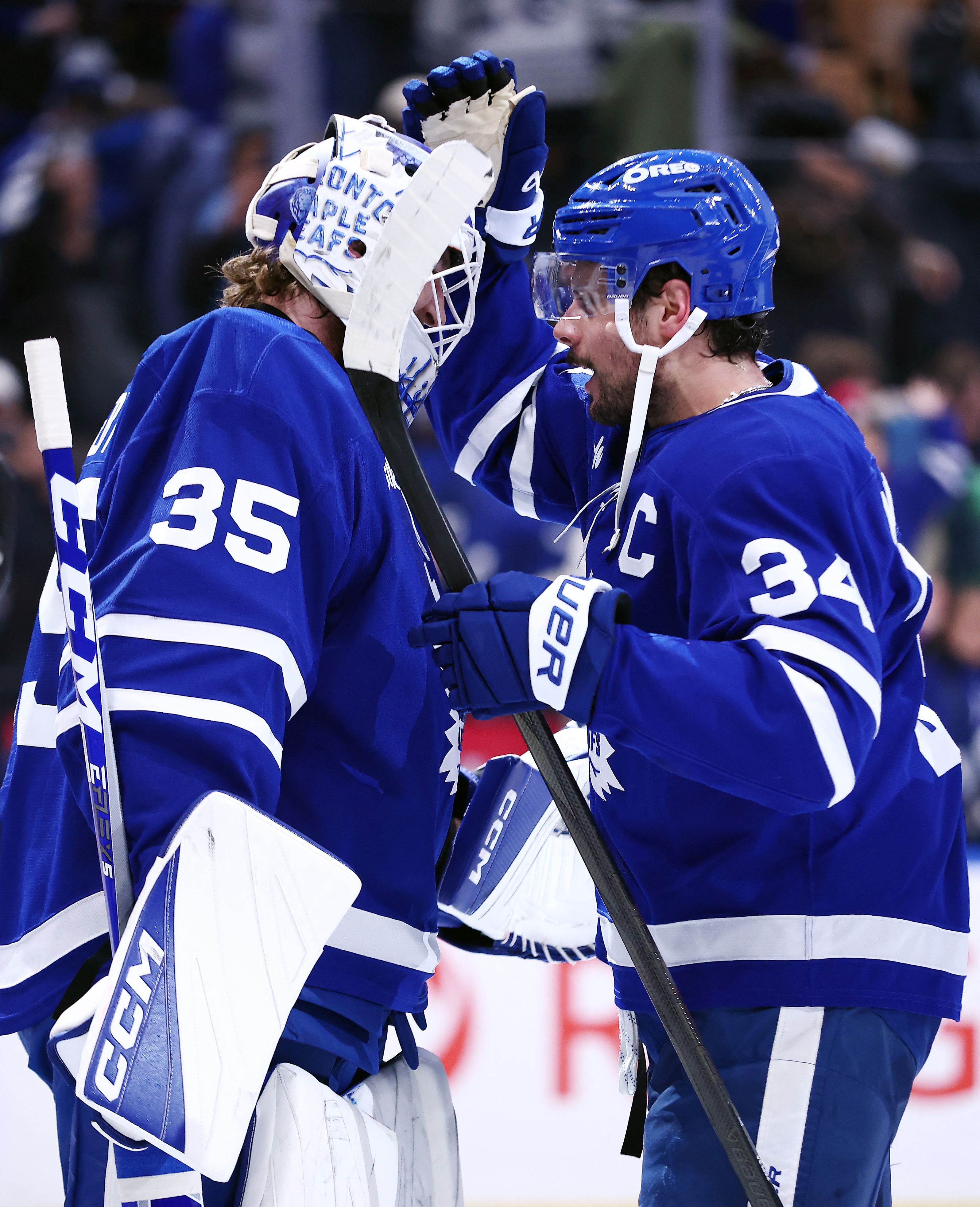 Maple Leafs : une situation devant le filet qui fait beaucoup penser à ...