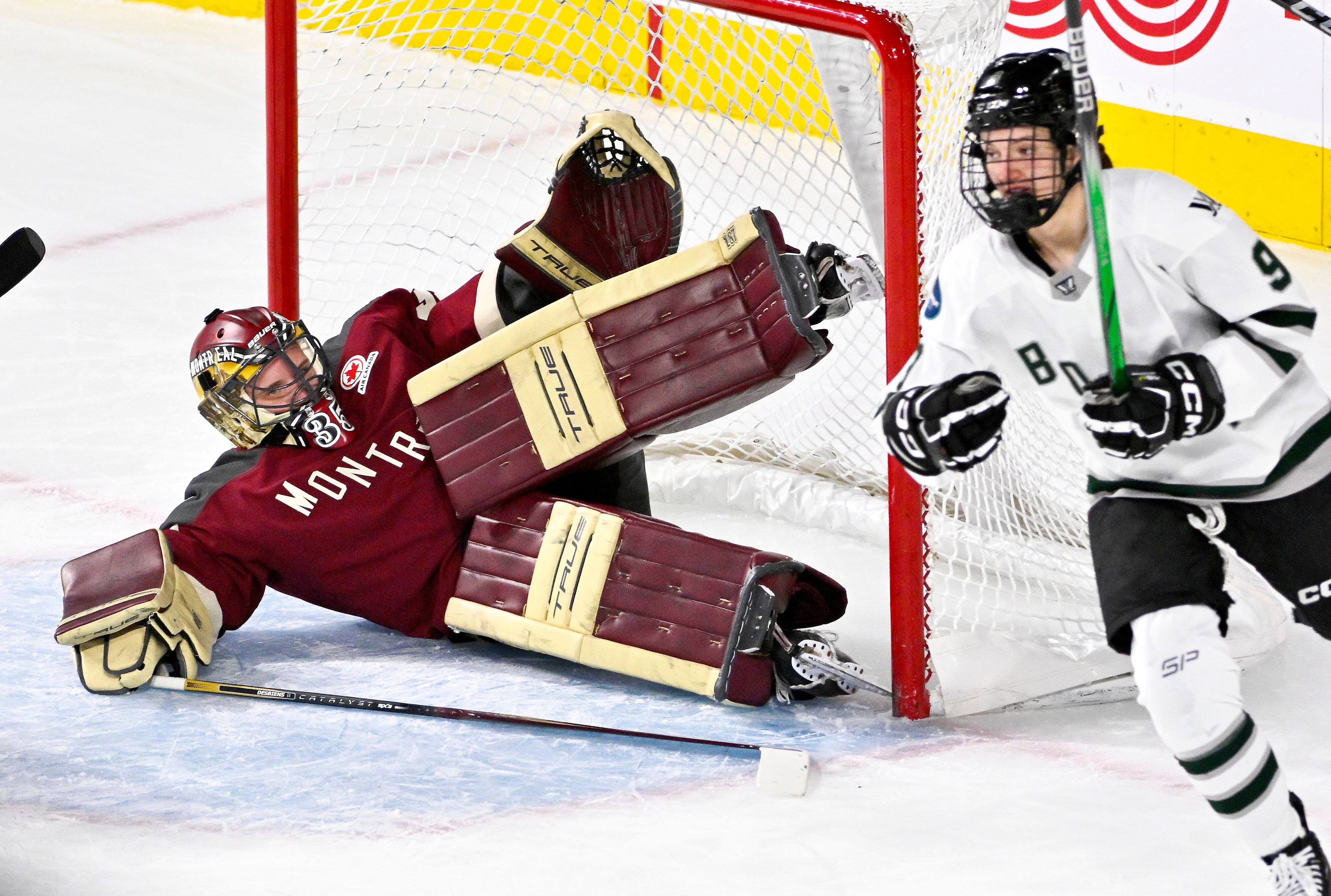 [EN IMAGES] Demi-finale de la LPHF: Boston enlève la première manche | JDM