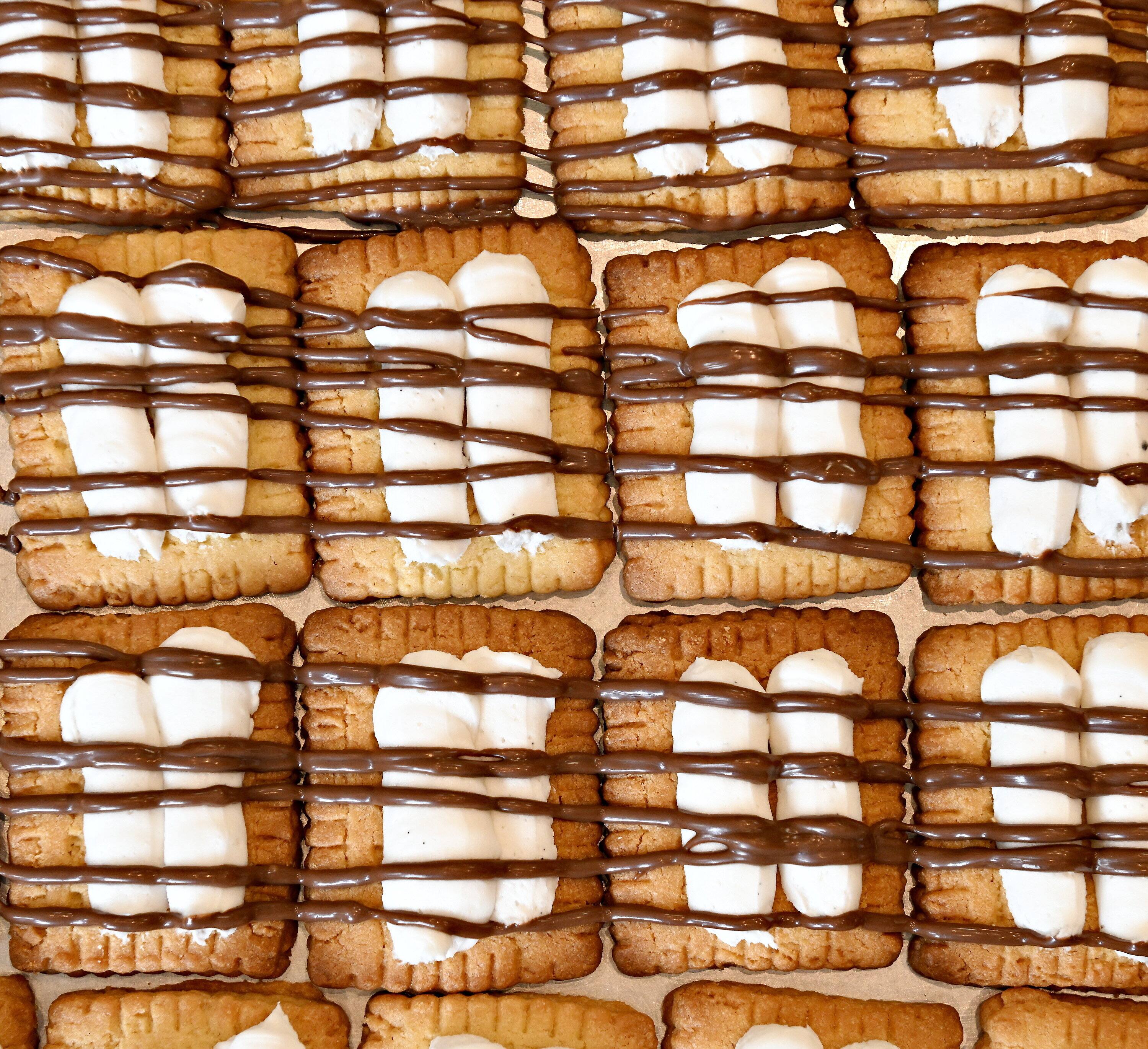 Les biscuits Papineau de l’Osti d’Français pognent en ta’ | TVA Nouvelles