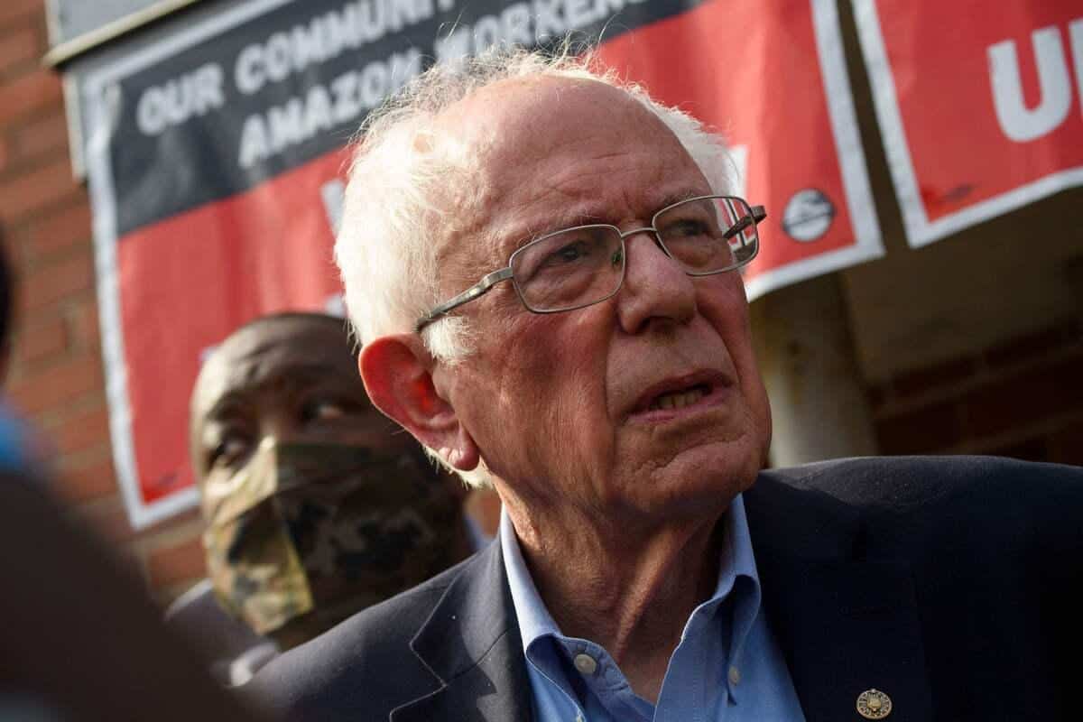 Bernie Sanders en Alabama pour défendre l'idée d'un premier syndicat ...