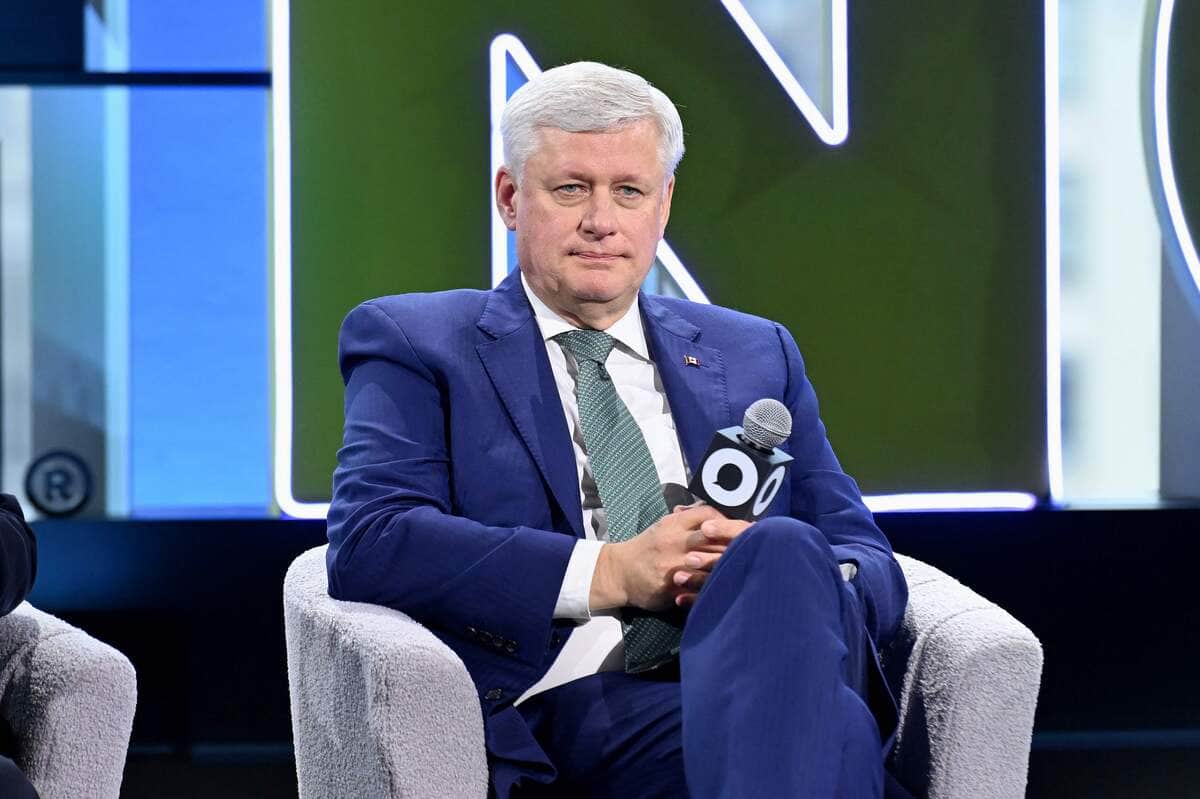 Stephen Harper écorche Mark Carney, l’accusant de s’approprier le ...