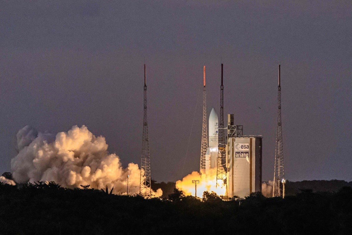 Satellites: Eutelsat engage la dernière étape de son augmentation de ...