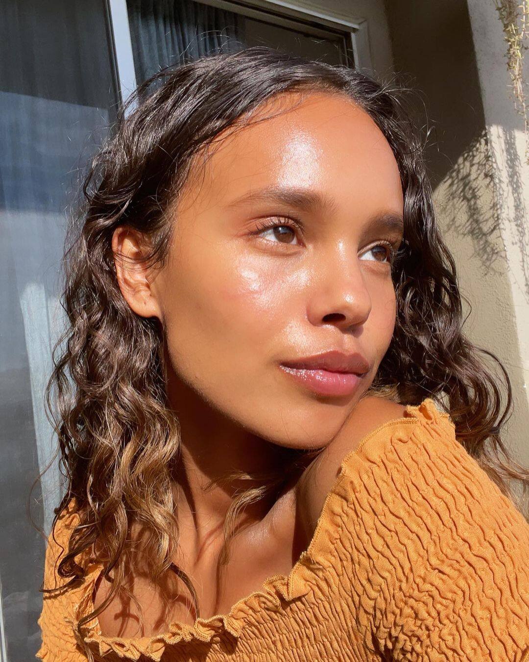 6 étapes pour adopter le look «no-makeup makeup» cet été | billie