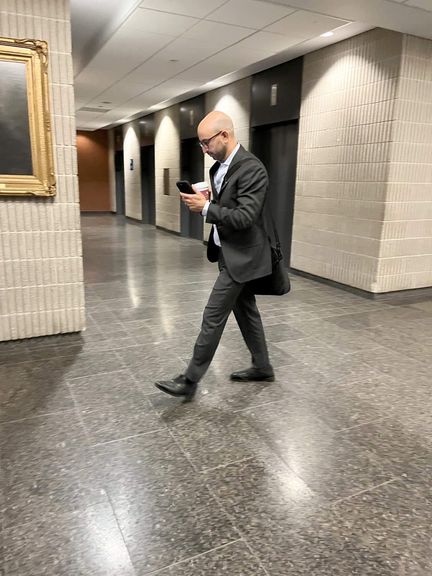 Le pharmacien Michael Assaraf radié par son ordre professionnel après ...