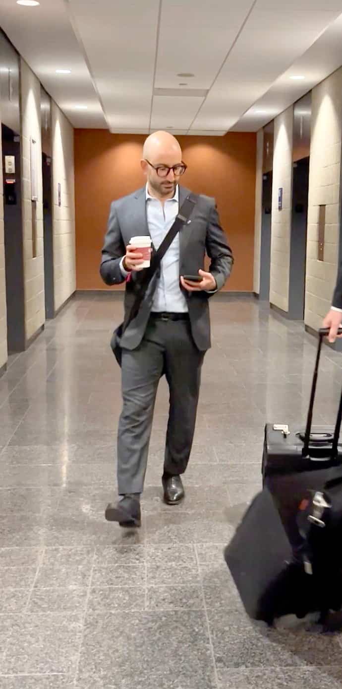 Un pharmacien millionnaire qui s’est associé à McKesson est rabroué par ...