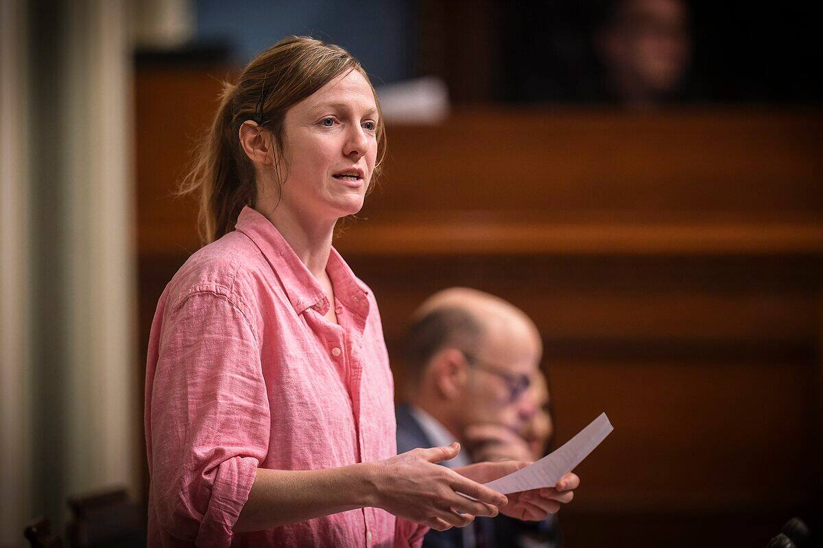 Déguisement de Catherine Dorion: «Qu’elle arrête de faire un show et qu ...