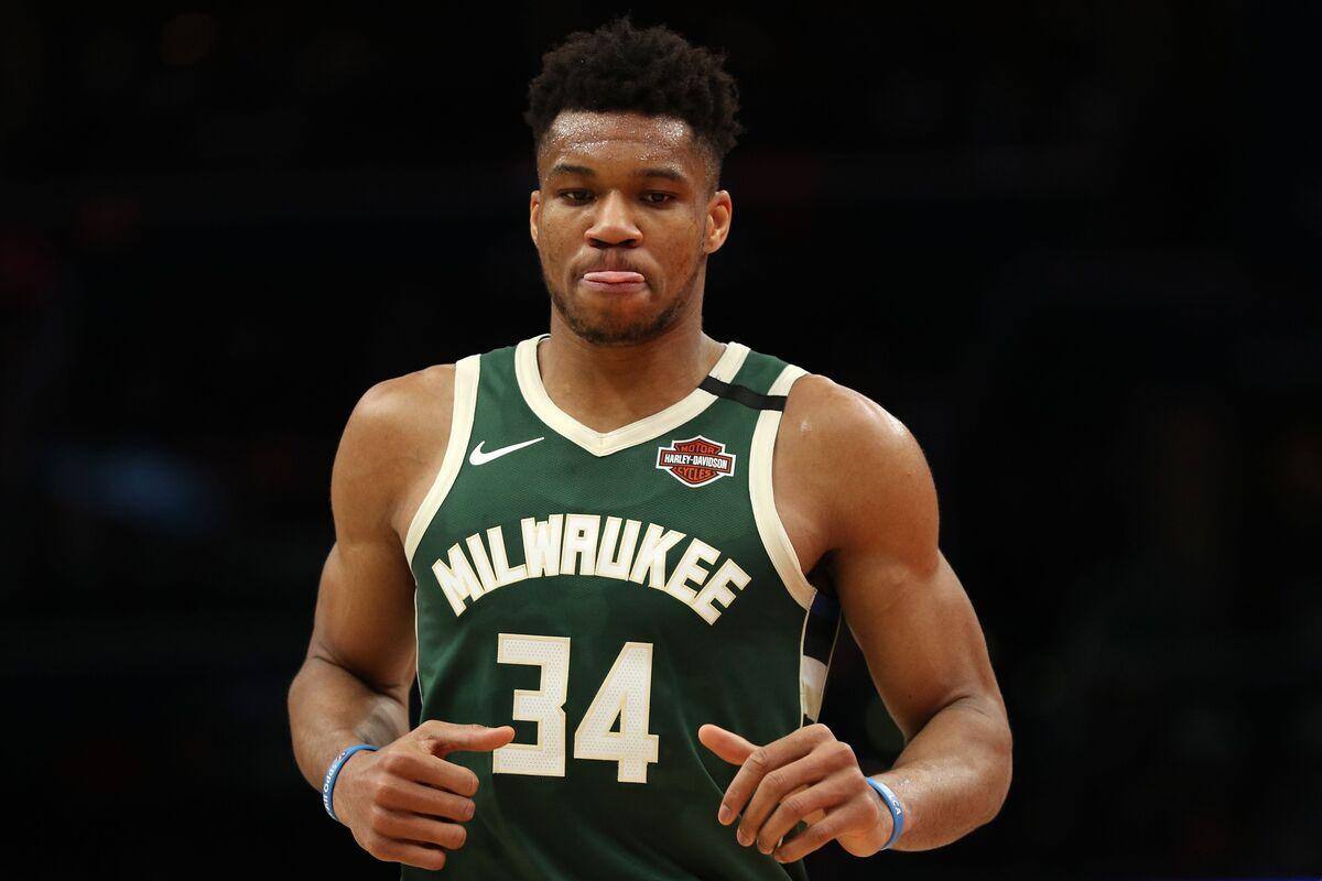 «The Greek Freak» victime d’un pirate | JDM