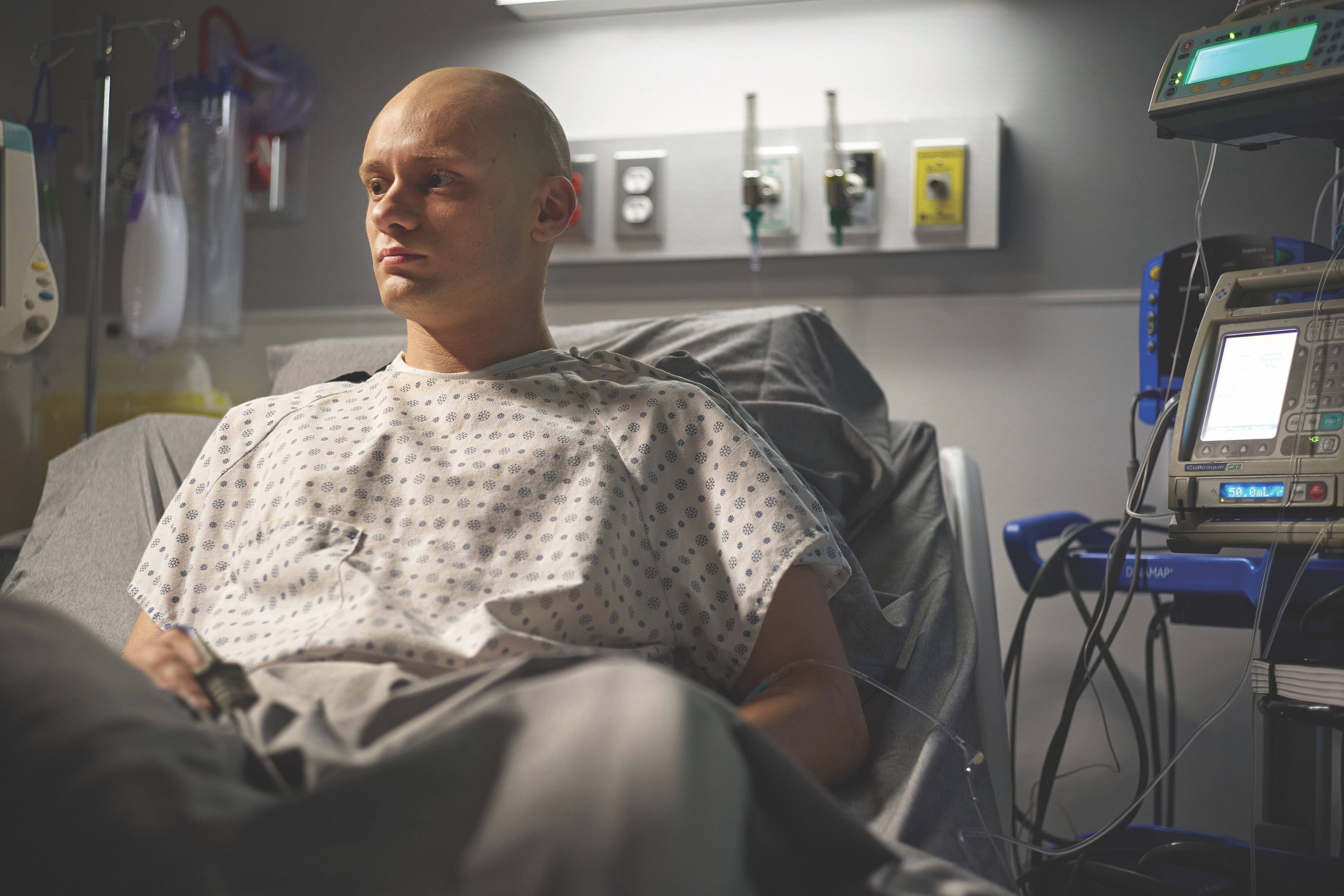 Des détails sur les nouveaux épisodes poignants des Bracelets rouges ...