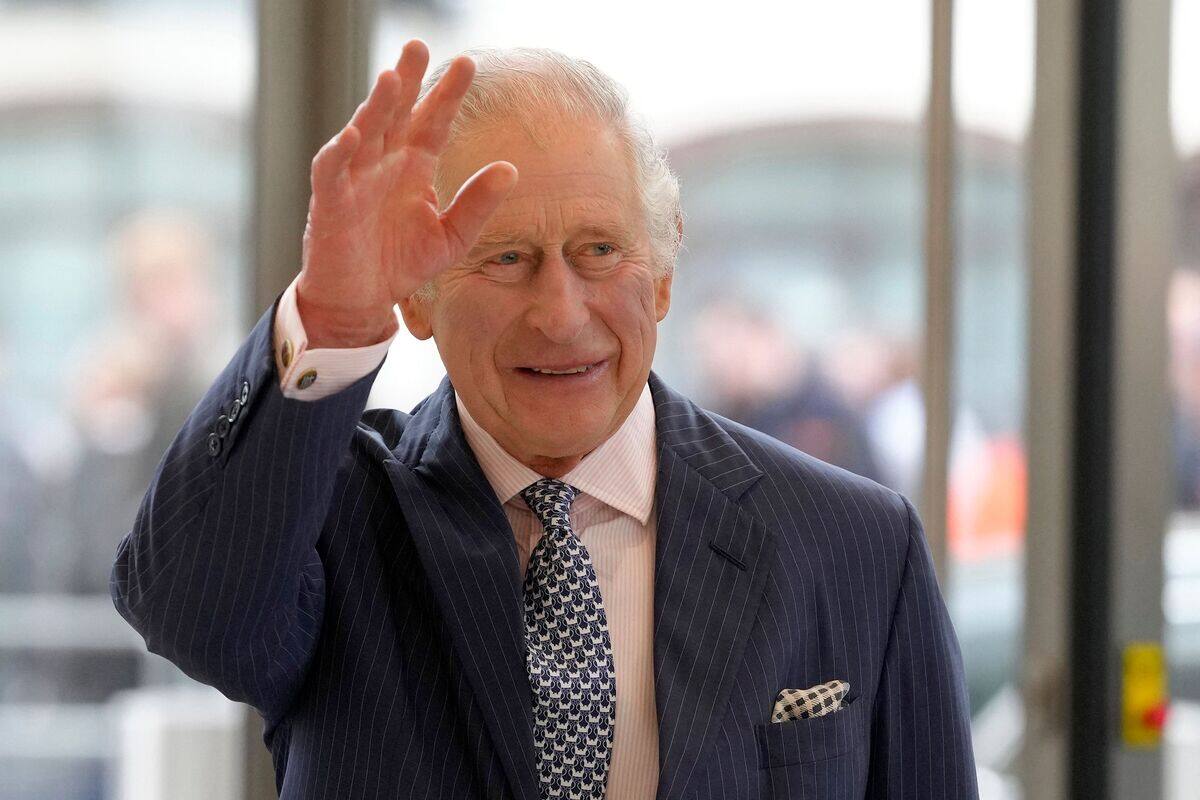 La visite en France du roi Charles III reportée à cause des ...