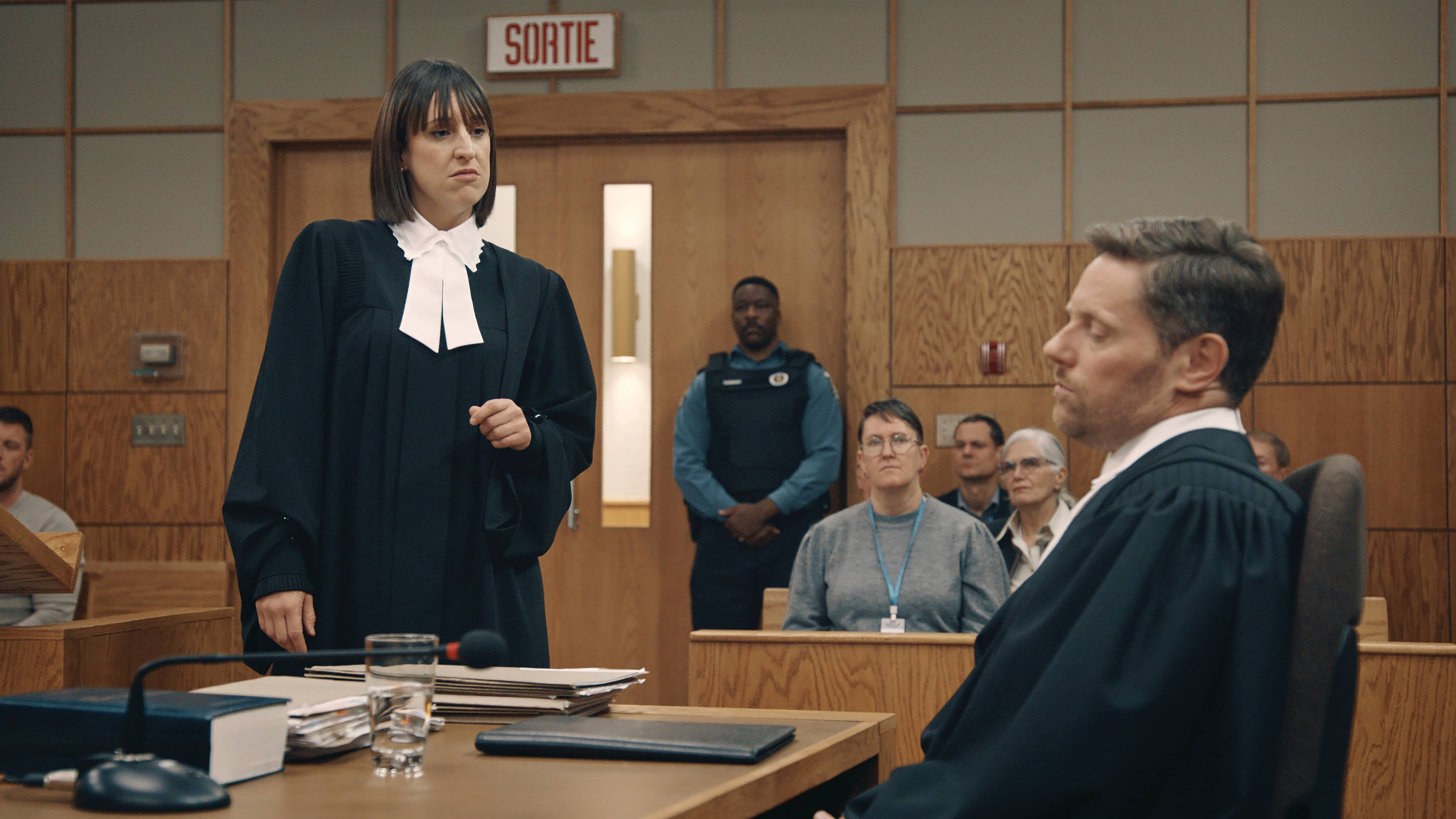 Marie-Anne réfléchit à son avenir au cabinet dans Indéfendable | 7 Jours