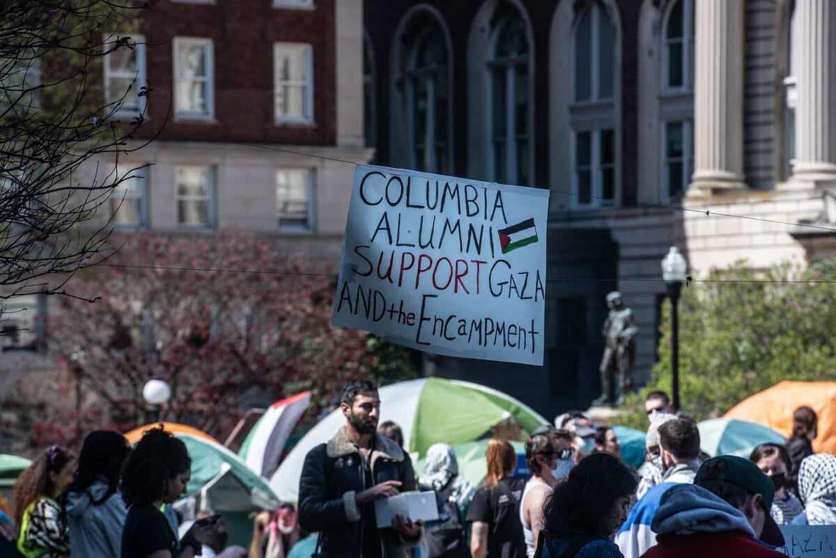 Fostering Freedom of Expression on University Campuses: Navigating ...