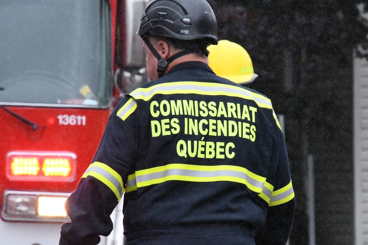 [PHOTOS] Incendie: une quarantaine de pompiers à Vanier | JDQ