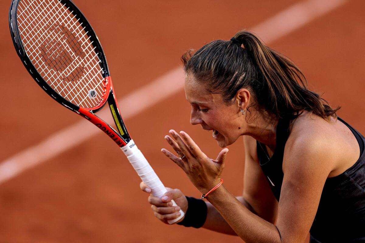 Russian Tennis Player Daria Kasatkina Booed for Her Stand Against Putin ...