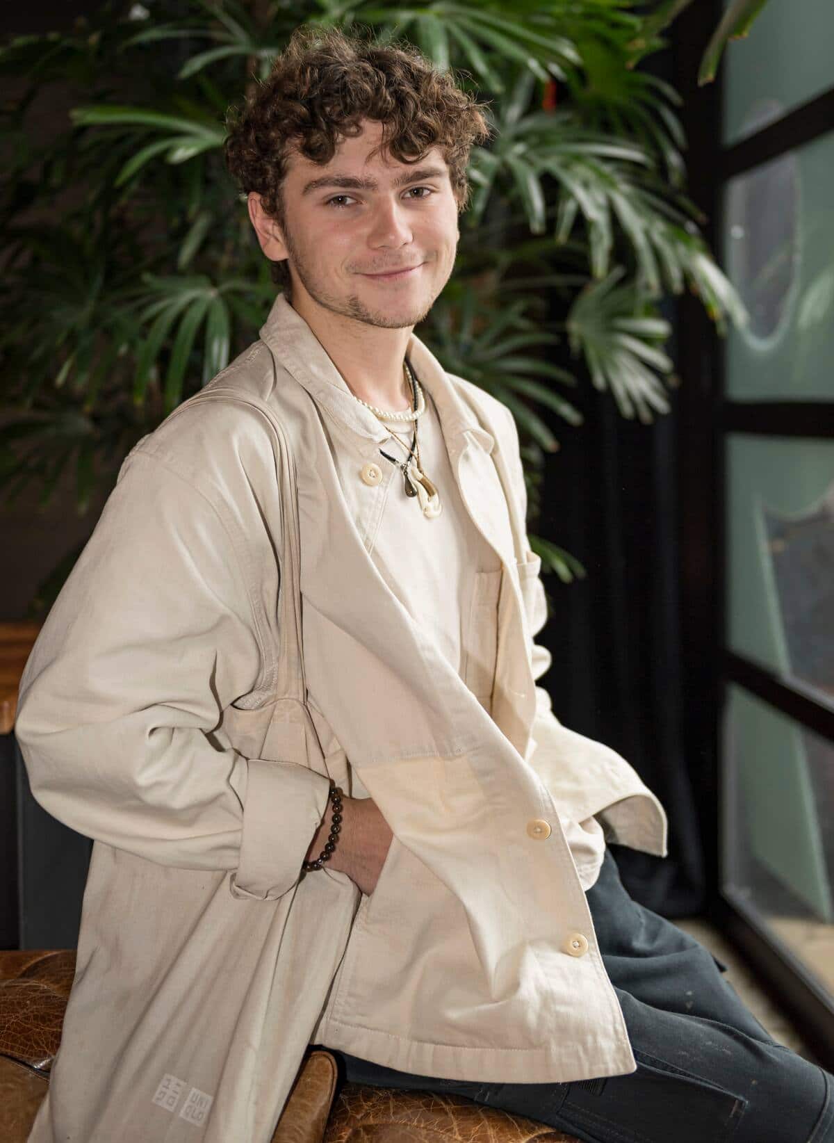 Ce qui se cache derrière les sourires du personnel d'«Hôtel» | JDM