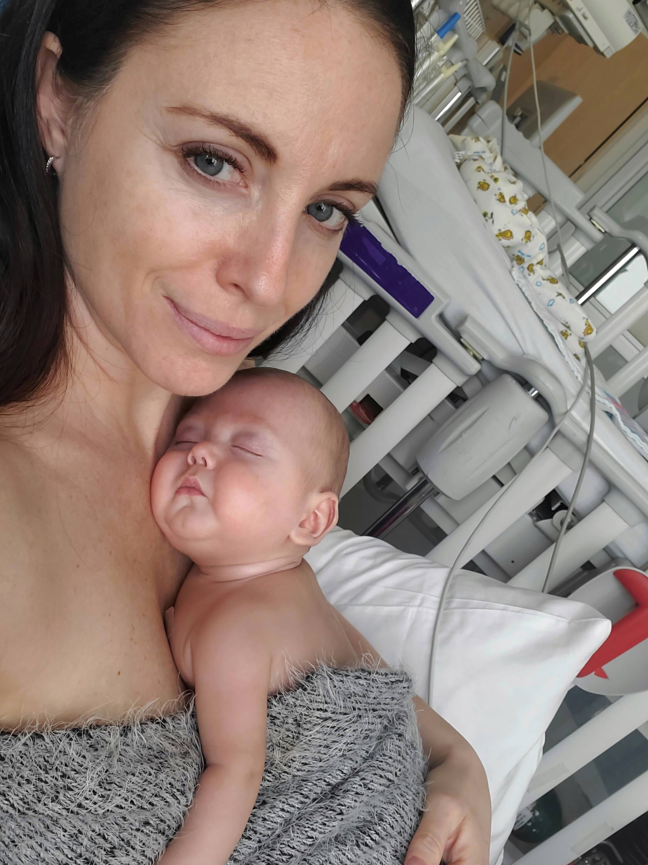 7 mois de cauchemar: Elisabetta Fantone se confie à propos de son bébé ...