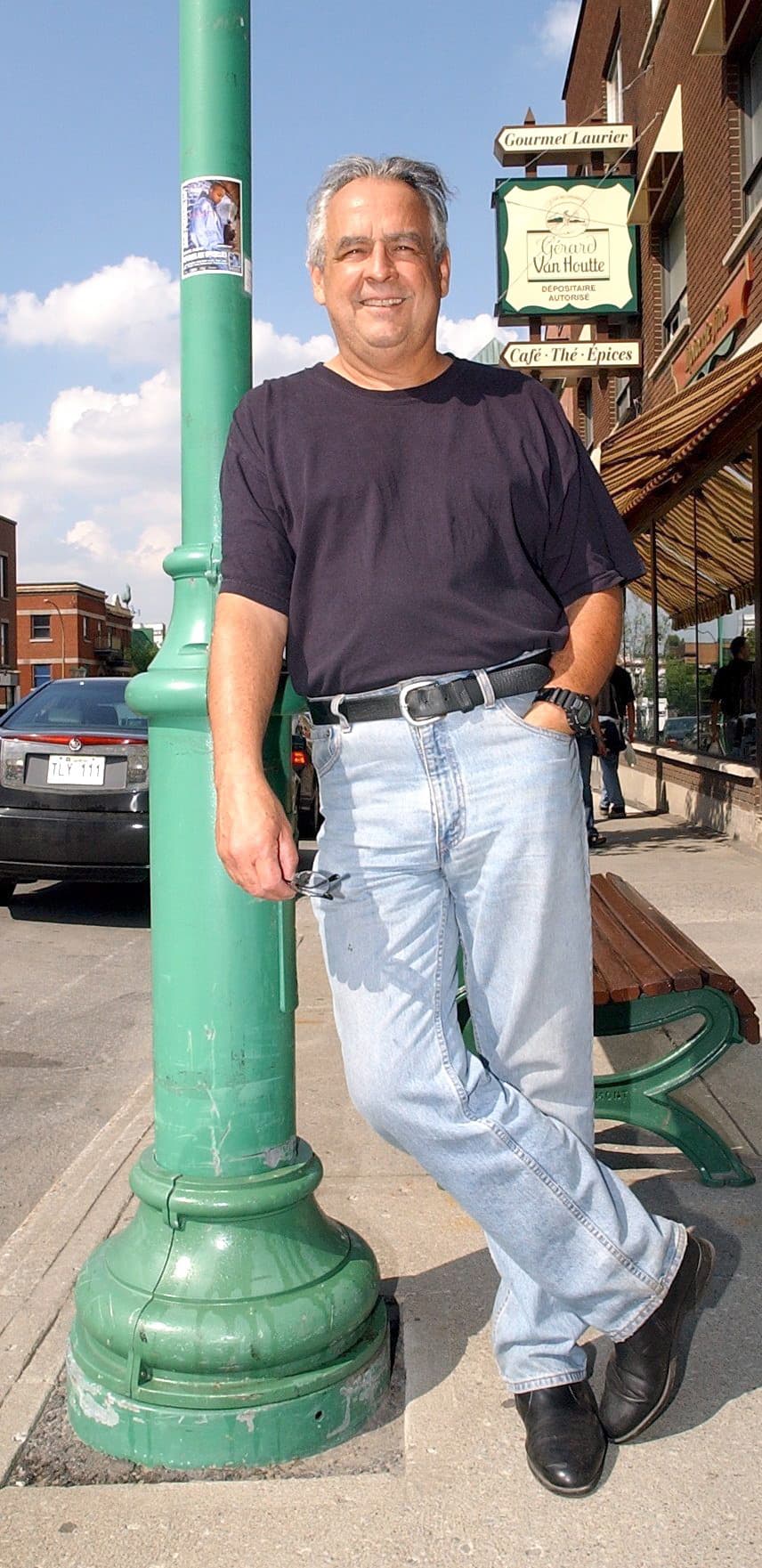 La carrière de Raymond Bouchard en cinq photos souvenirs | JDQ