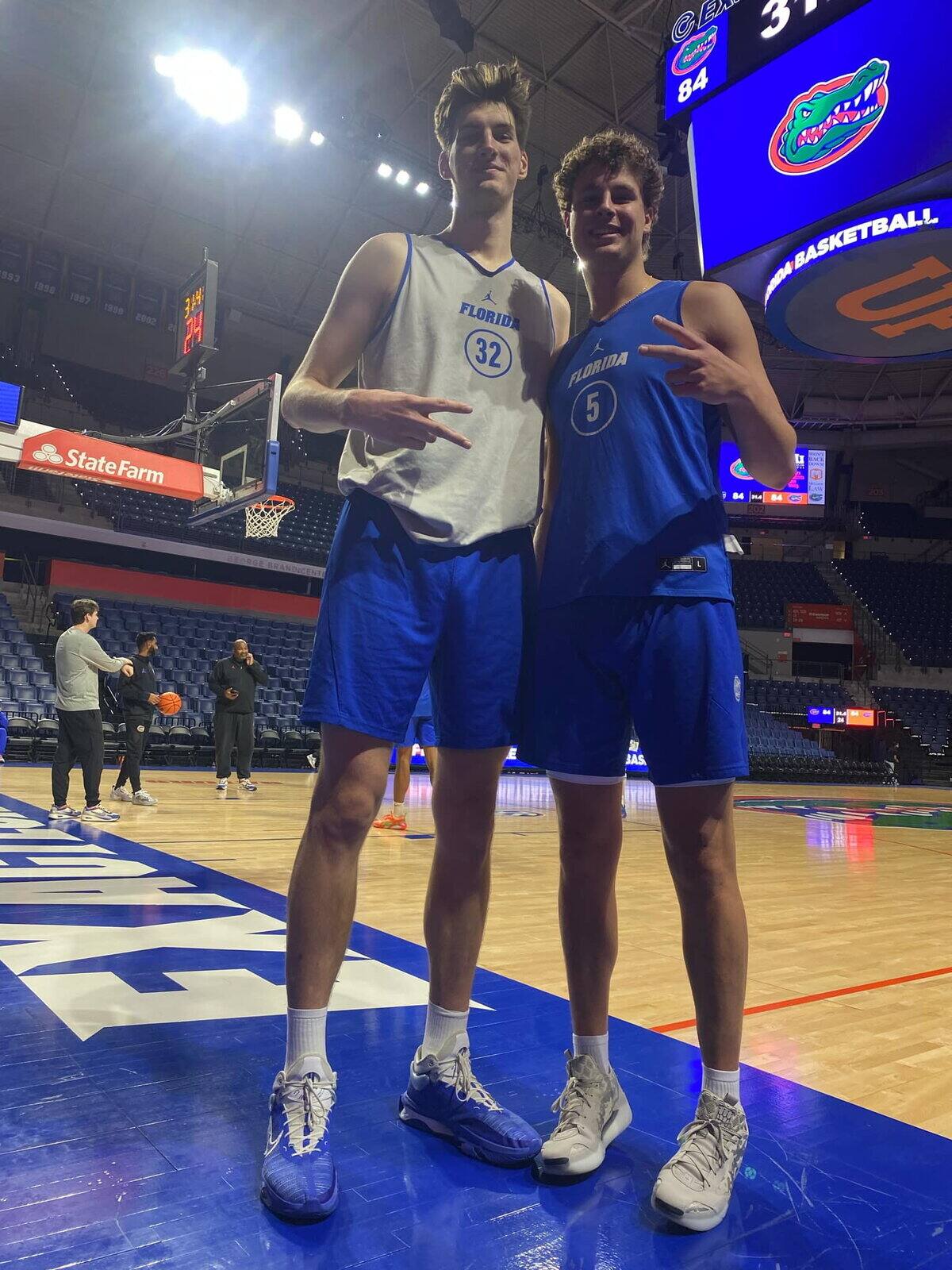 À VOIR: les 10 photos les plus invraisemblables du gentil géant ...