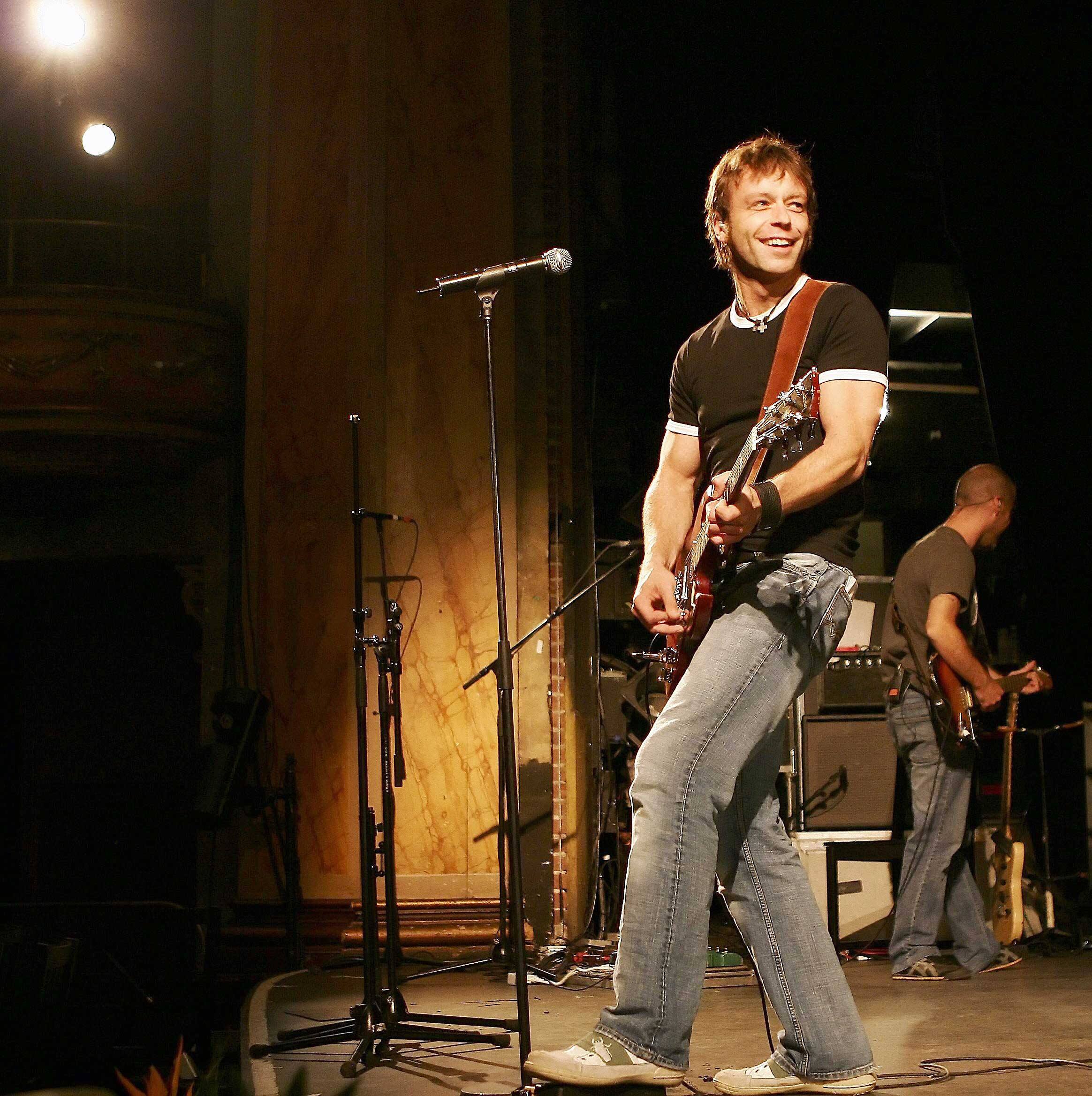 Hockey: 20 chansons francophones pour célébrer notre sport national | JDQ