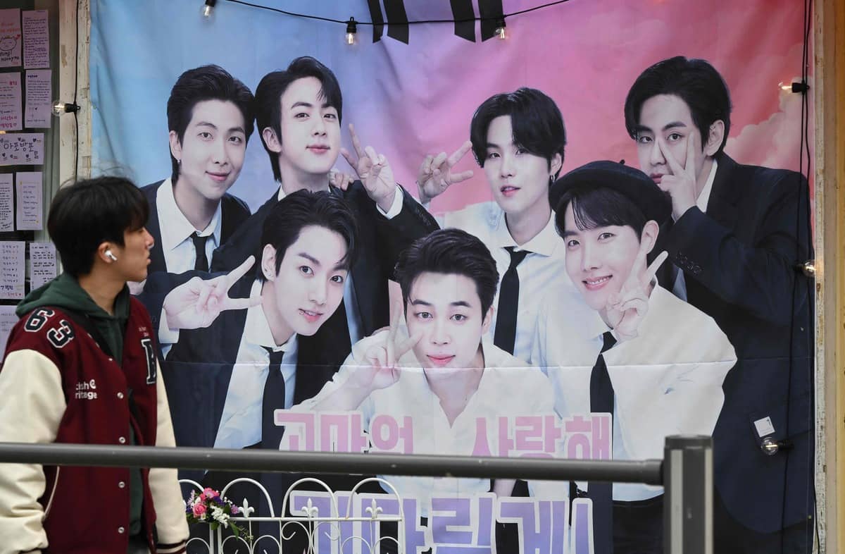 K-pop: Universal music noue un contrat exclusif avec HYBE, l'agence de ...